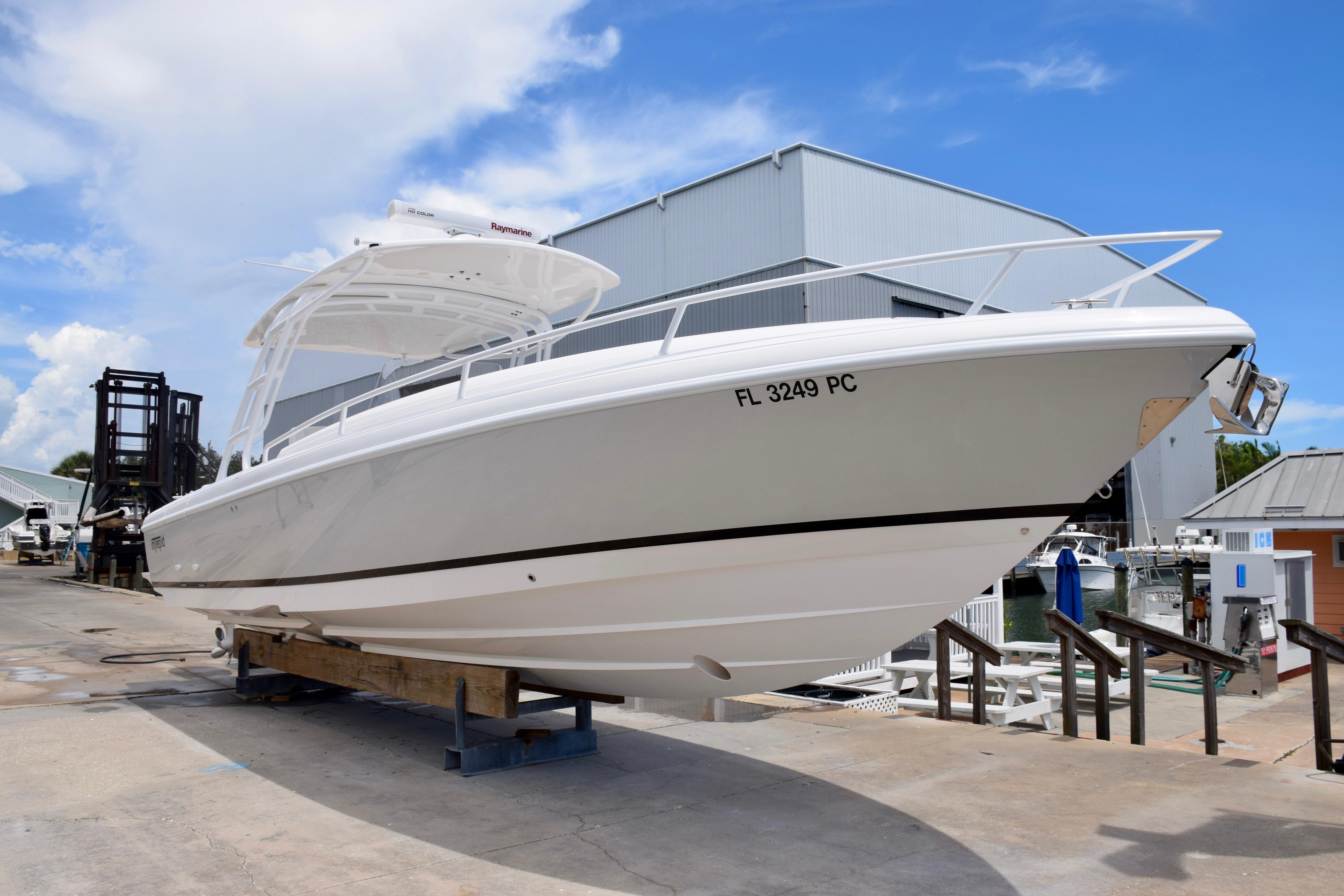 Used Intrepid 32 2011 Yacht For Sale Venice - Denison Yachting