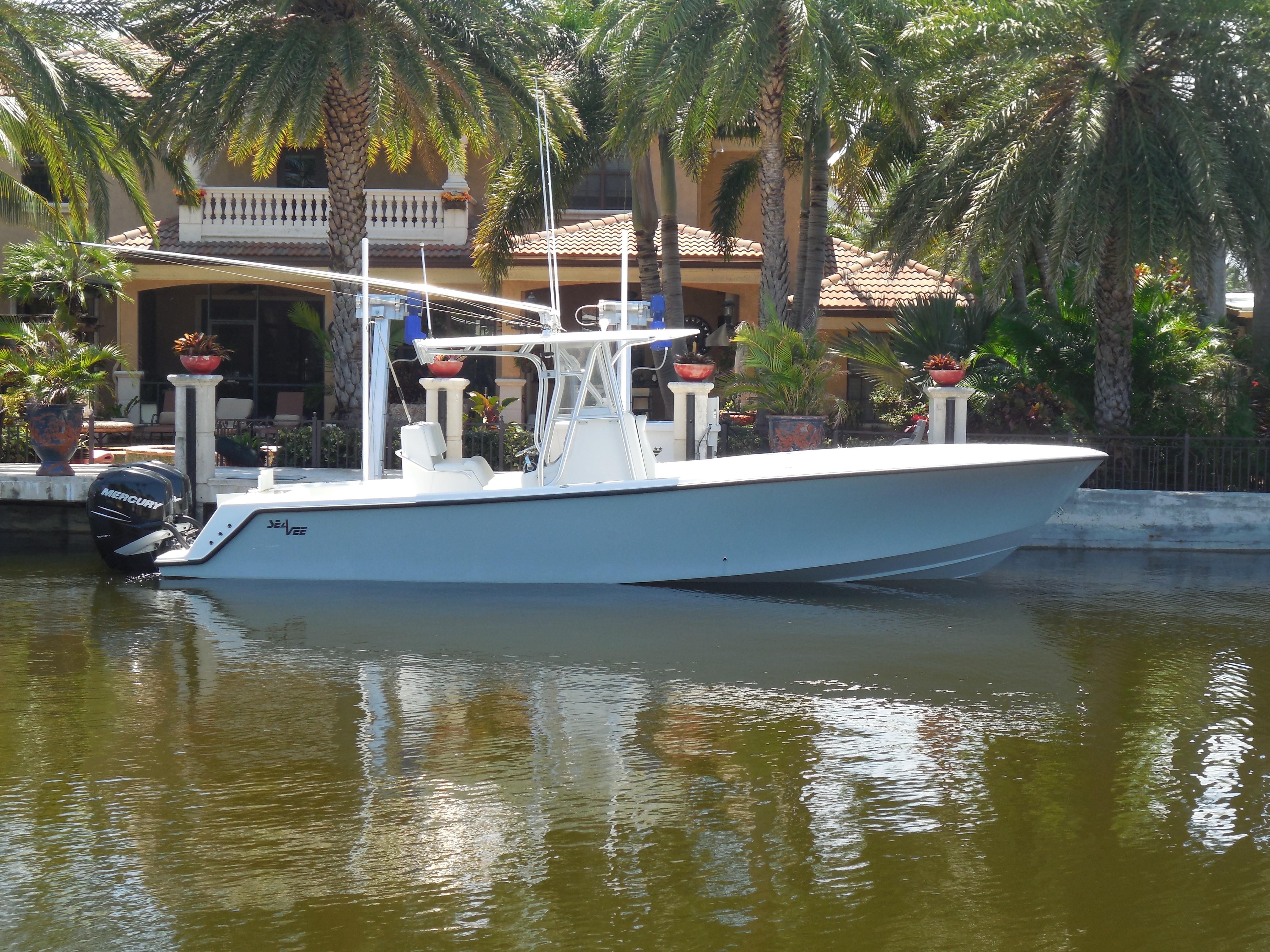 At Ease Sea Vee 32 Yachts for Sale