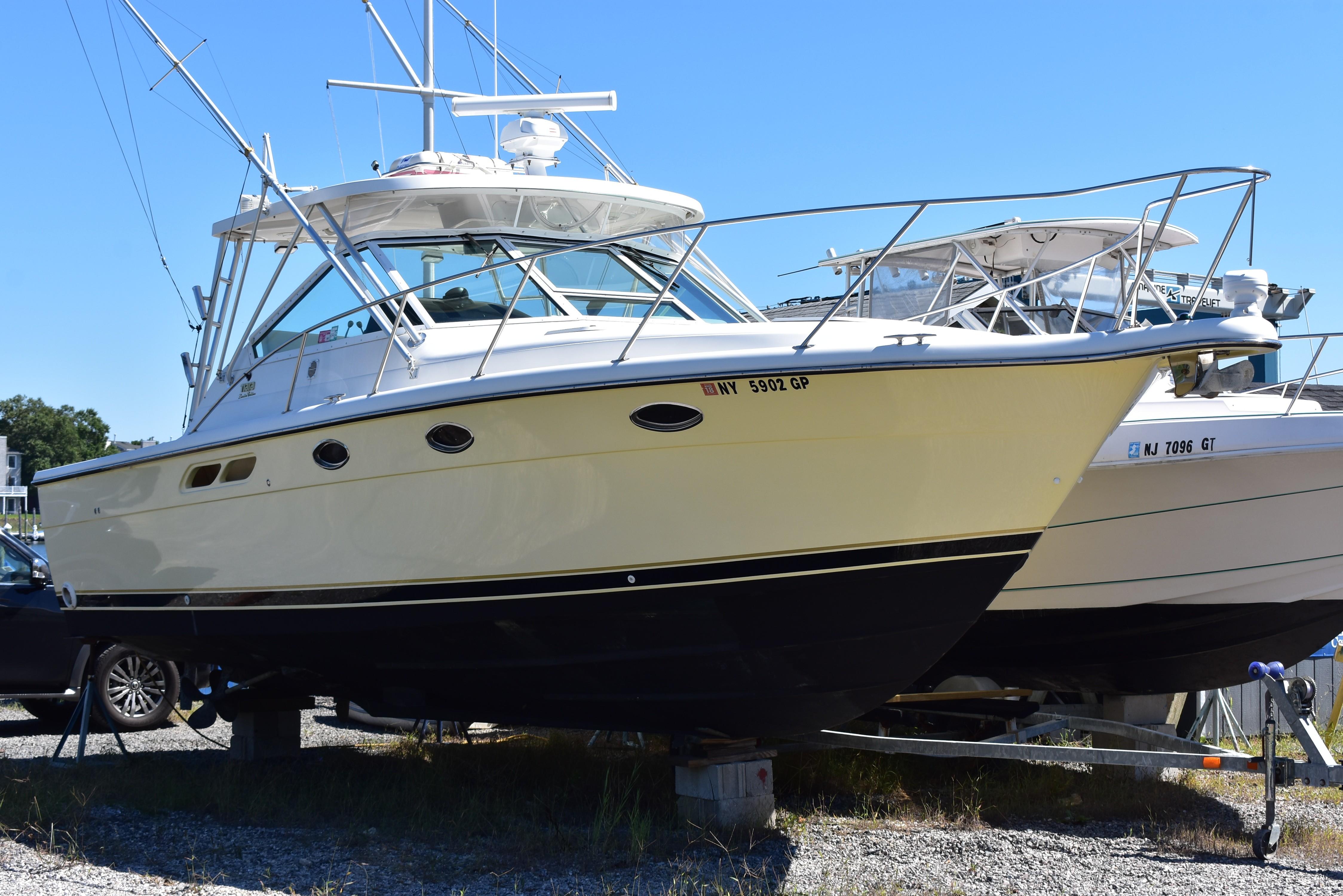 Tiara 2004 3100 Diesel Le Low Hours 31 Yacht for Sale in US