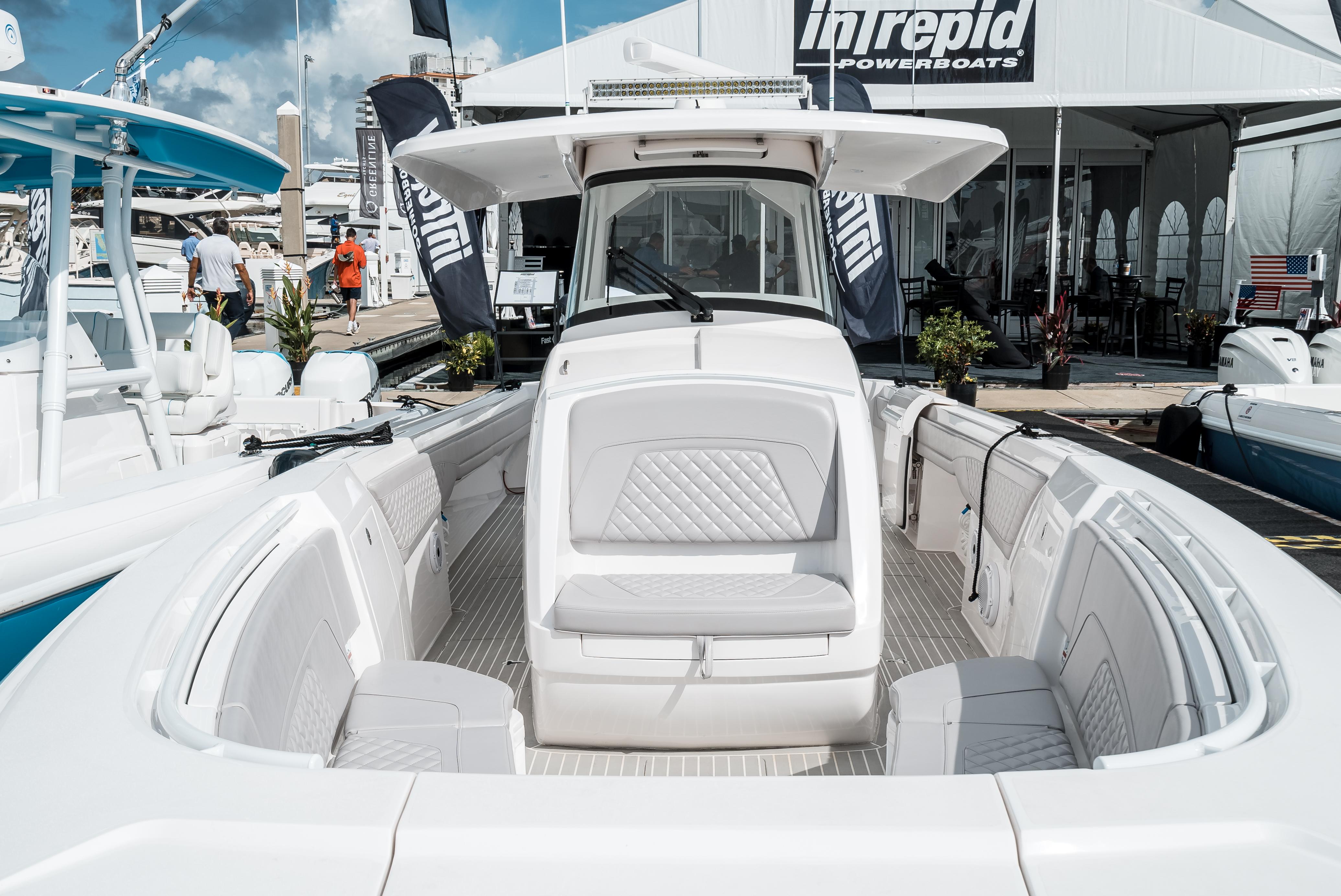 34 Intrepid 2020 Fort Lauderdale, Florida Sold on 2020-11-06 by Denison ...