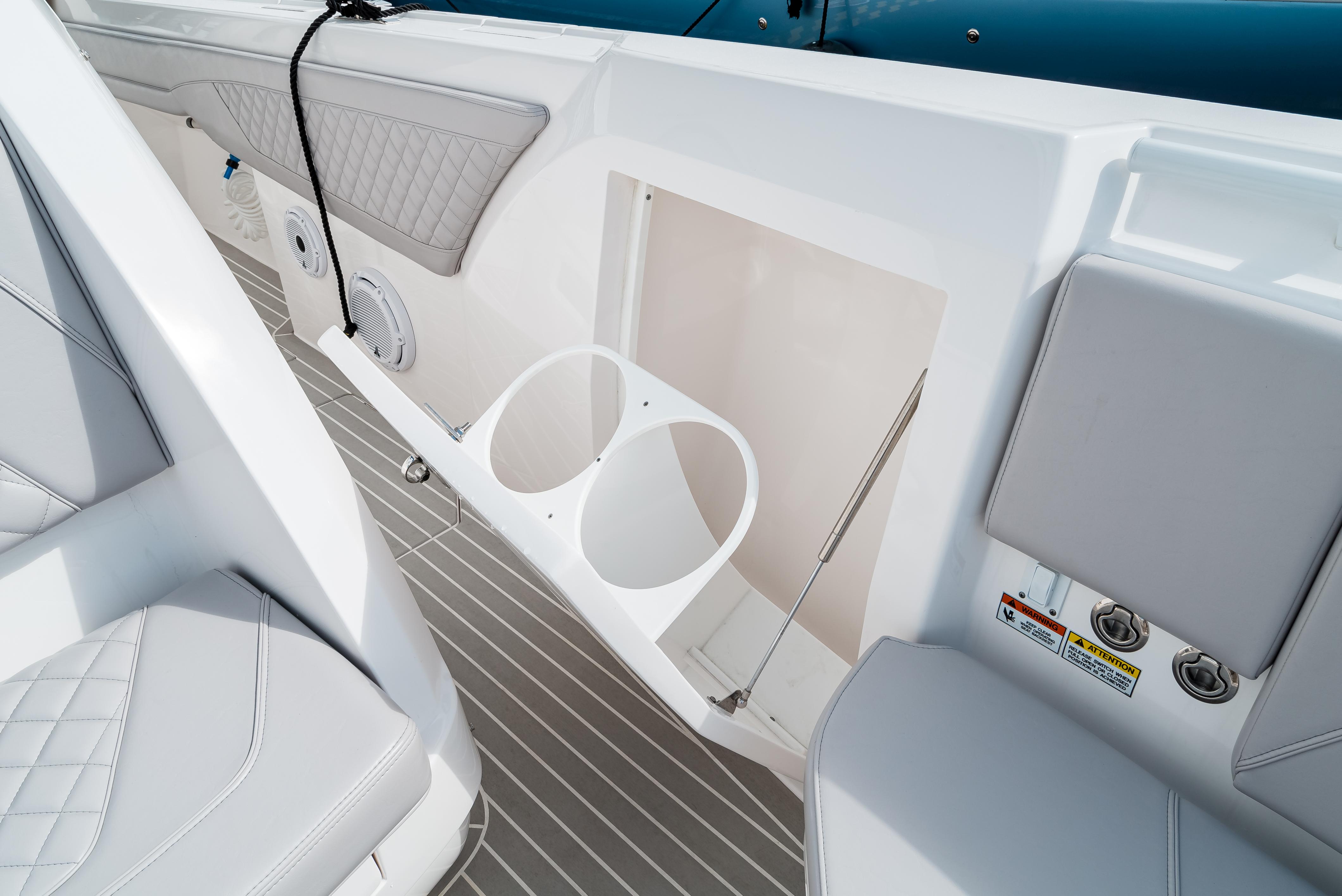 34 Intrepid 2020 Fort Lauderdale, Florida Sold on 2020-11-06 by Denison ...