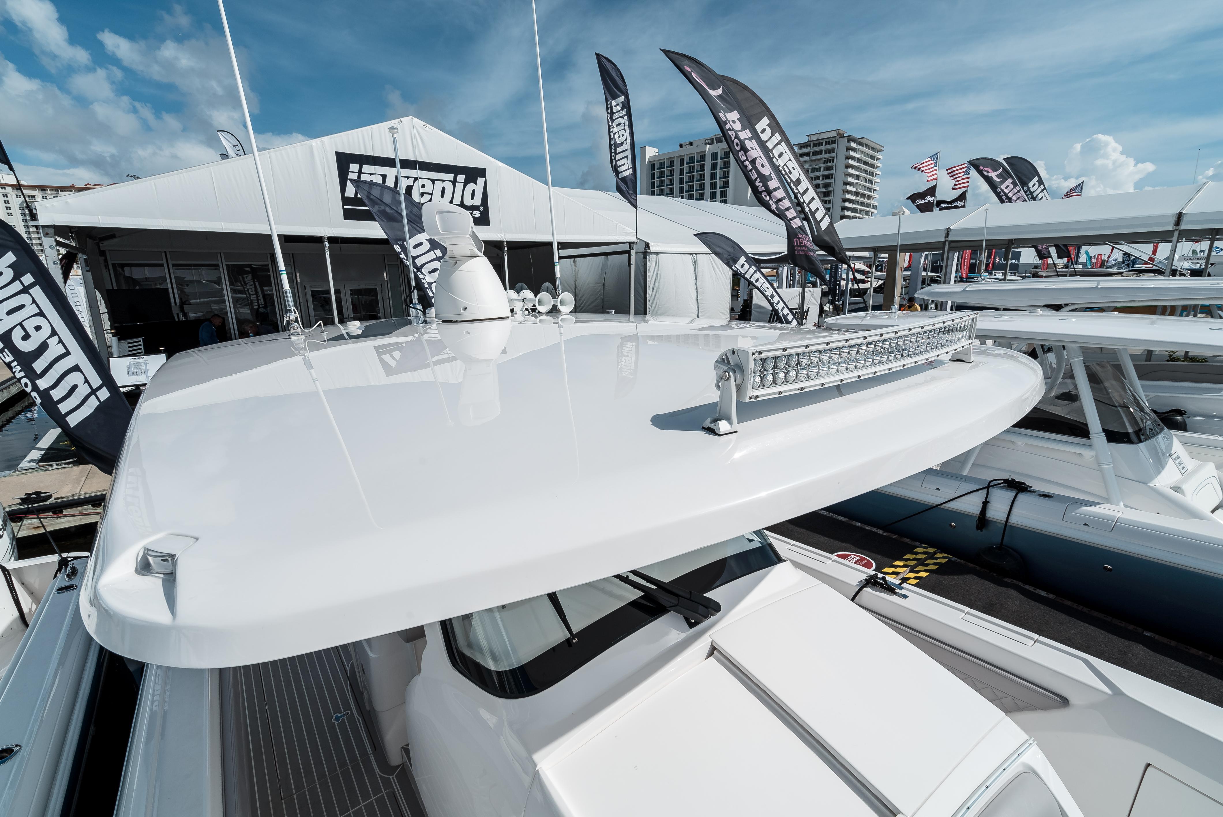 34 Intrepid 2020 Fort Lauderdale, Florida Sold on 2020-11-06 by Denison ...