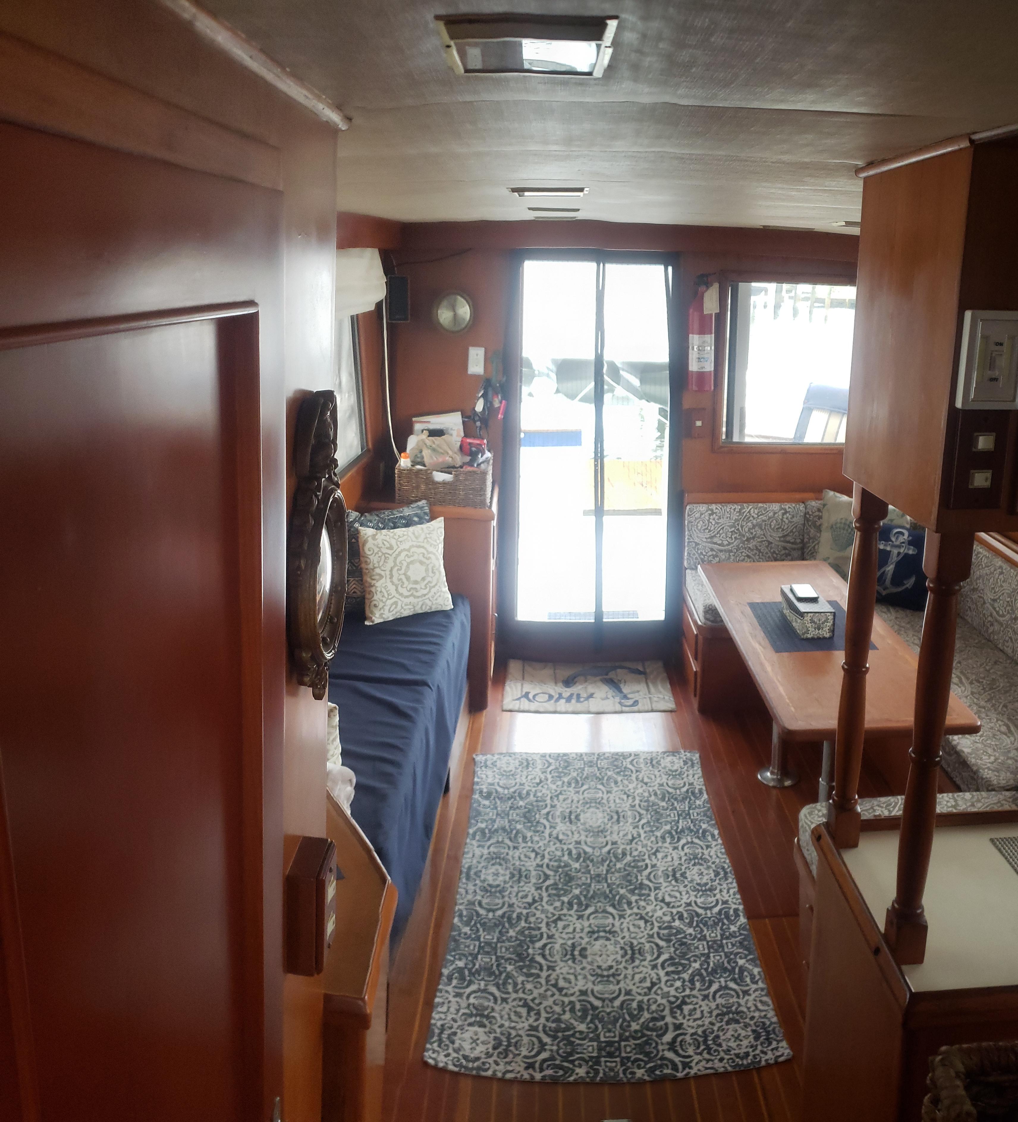 47 Sea Ranger 1987 7 Moons Fort Pierce, Florida Sold on 2021-04-07 by ...