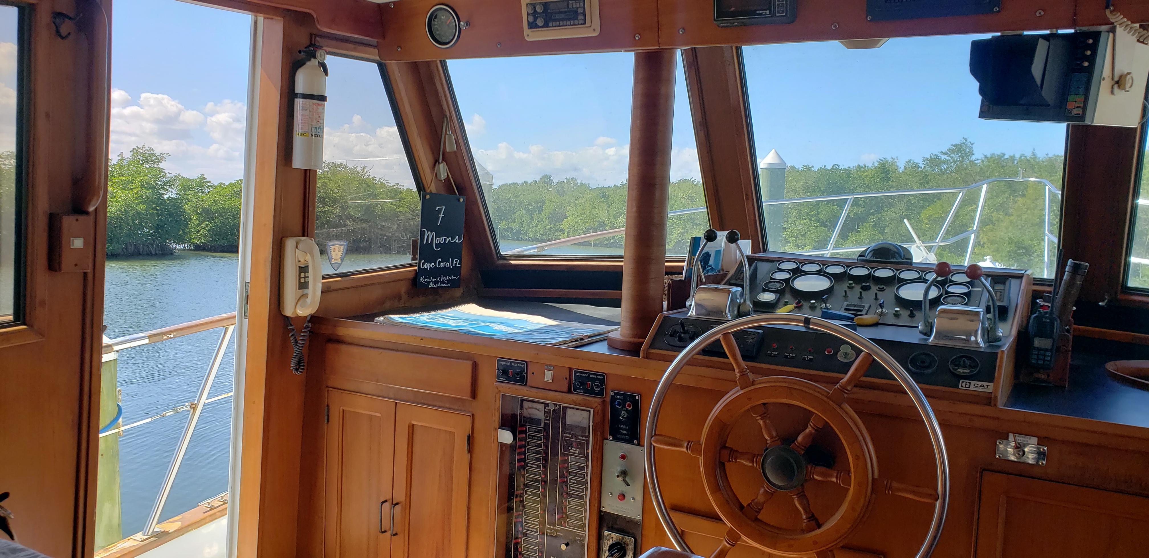 47 Sea Ranger 1987 7 Moons Fort Pierce, Florida Sold on 2021-04-07 by ...