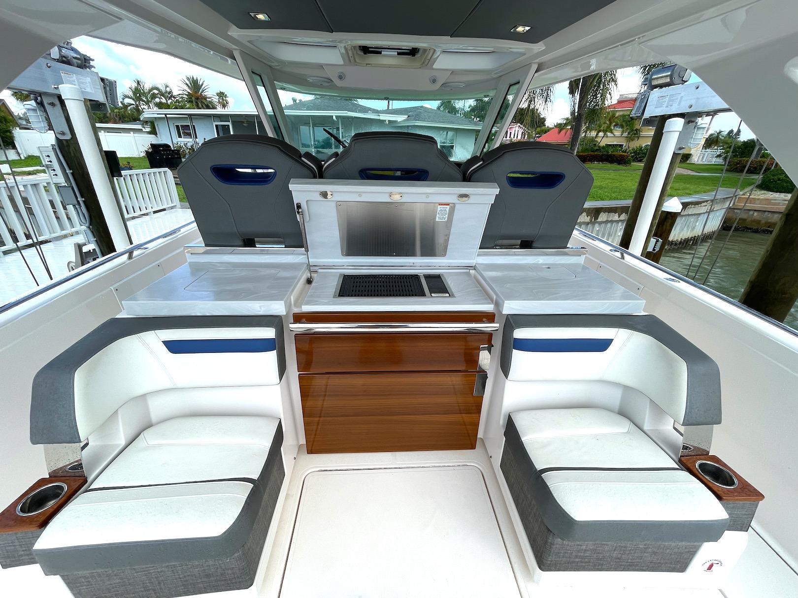 38 Tiara Yachts 2019 Knot @ Work Saint Pete Beach, Florida