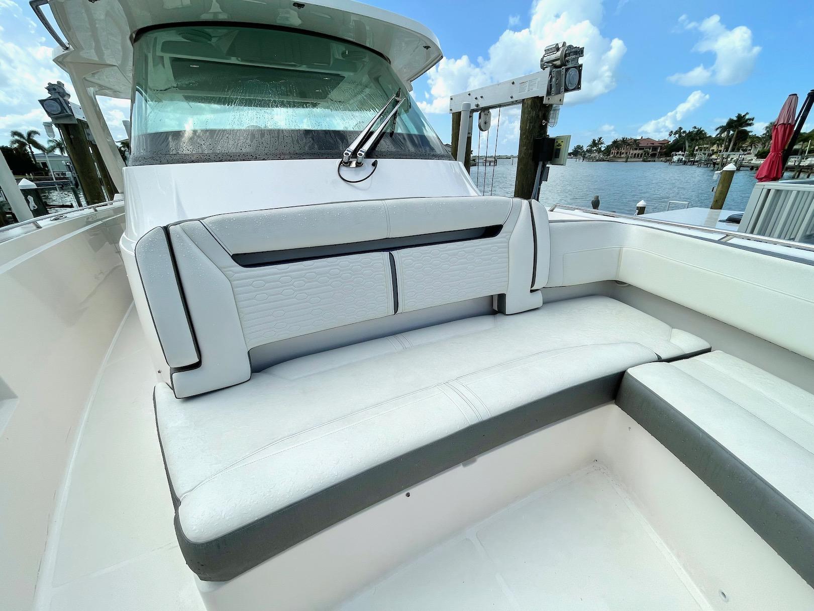 38 Tiara Yachts 2019 Knot @ Work Saint Pete Beach, Florida