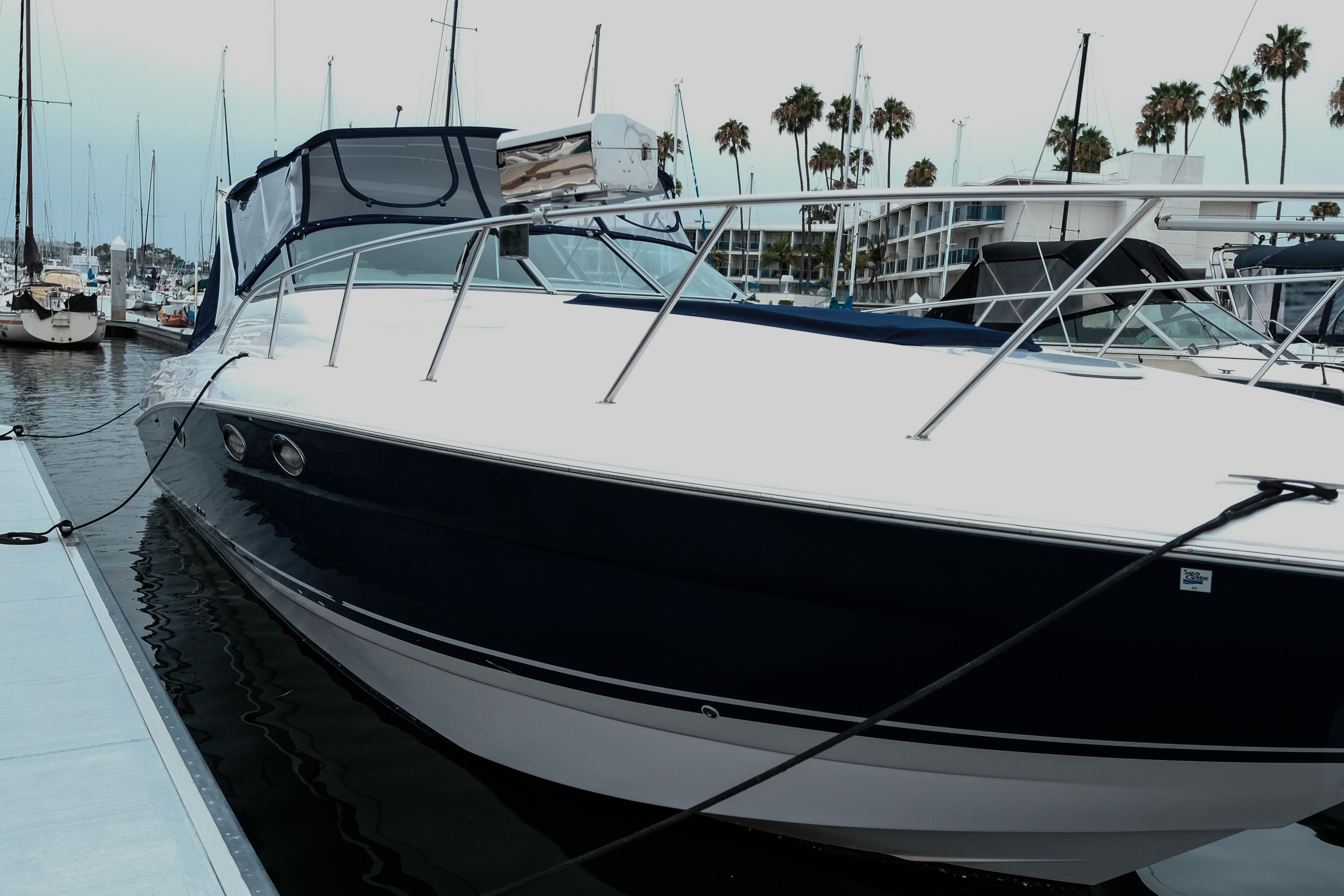 37 Larson 2005 Marina Del Rey, California Sold on 2020-11-30 by Denison ...