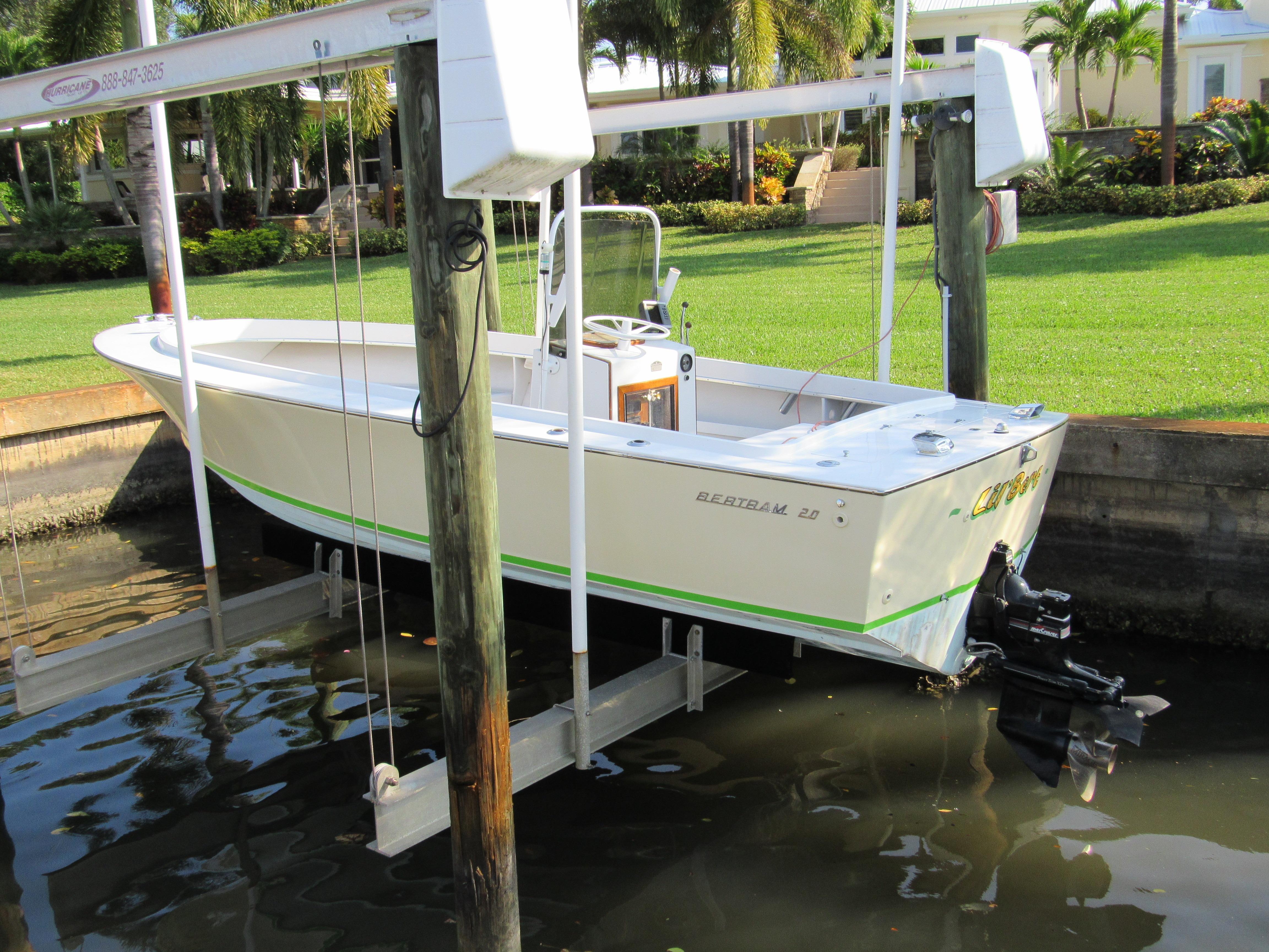 20 Bertram 1967 Lil' Bert Stuart, Florida Sold on 2017-03-01 by Denison ...