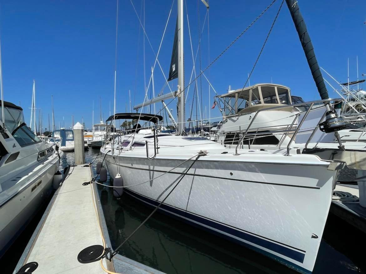 38 Hunter 2009 Marina Del Rey, California