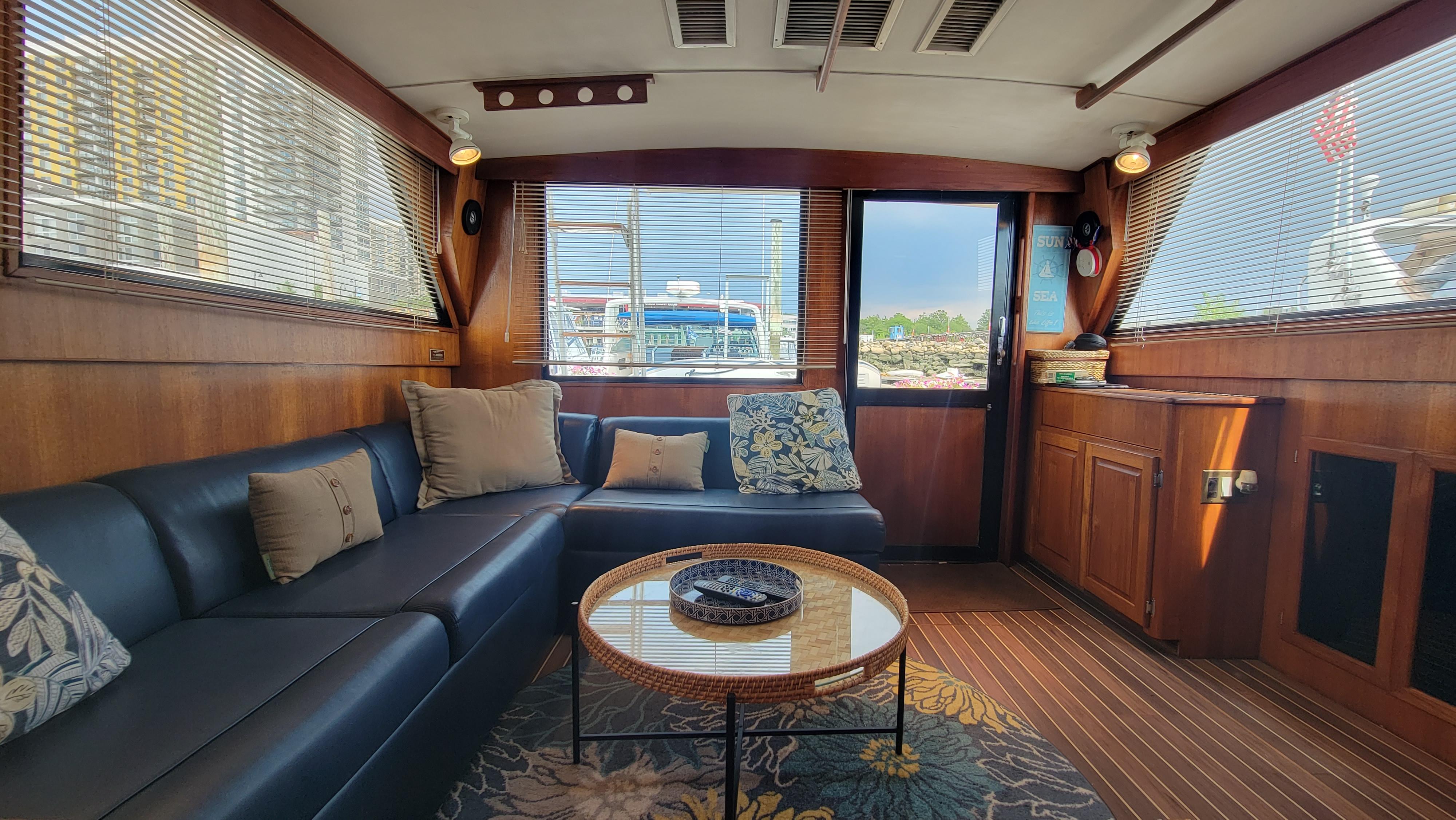 41 Viking 1988 Stamford, Connecticut Sold on 2022-08-11 by Denison ...