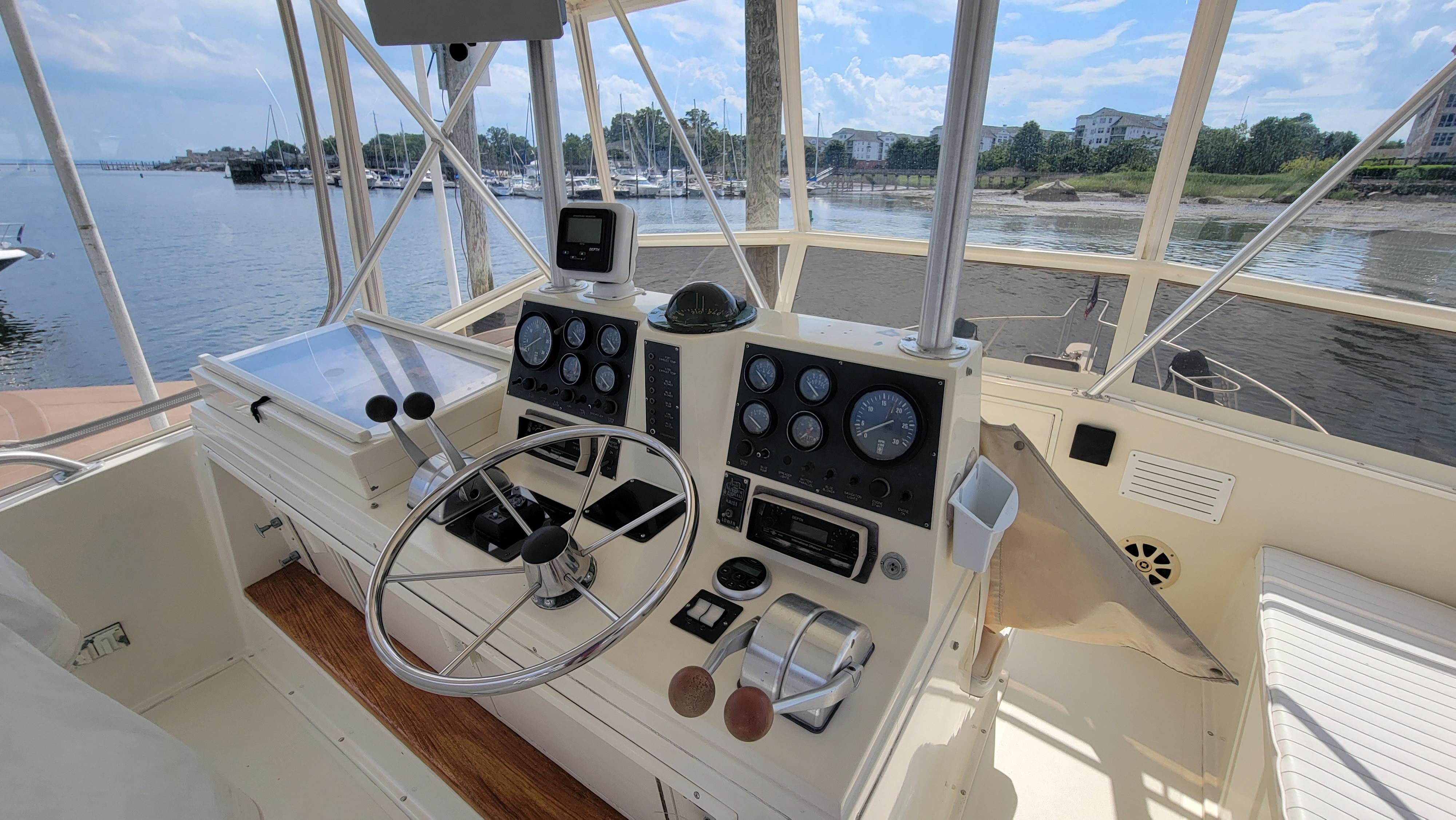41 Viking 1988 Stamford, Connecticut Sold on 2022-08-11 by Denison ...