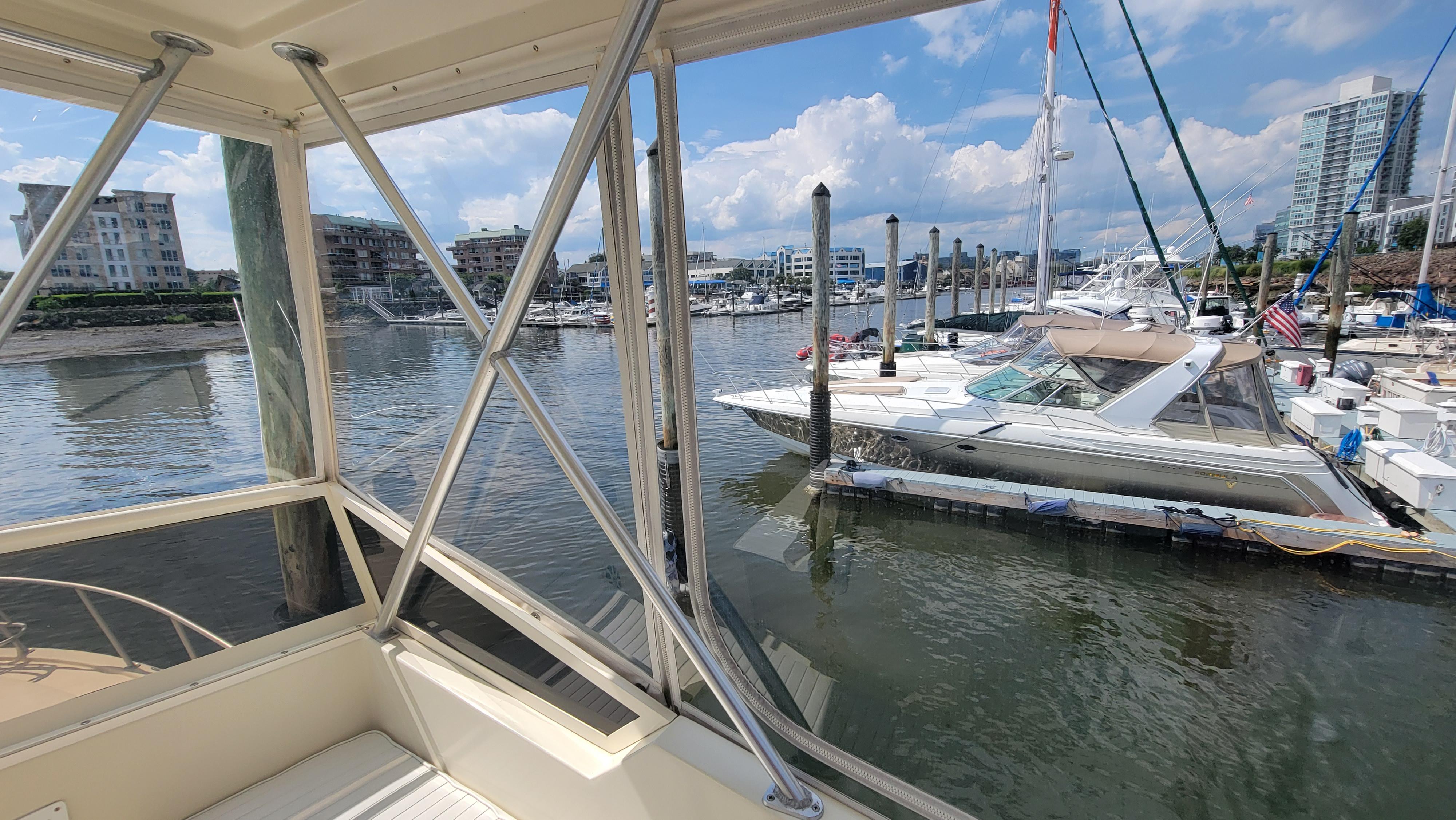 41 Viking 1988 Stamford, Connecticut Sold on 2022-08-11 by Denison ...