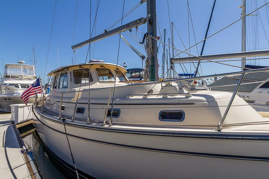 41 Island Packet 2008 Long Beach, California Sold on 2020-10-11 by ...