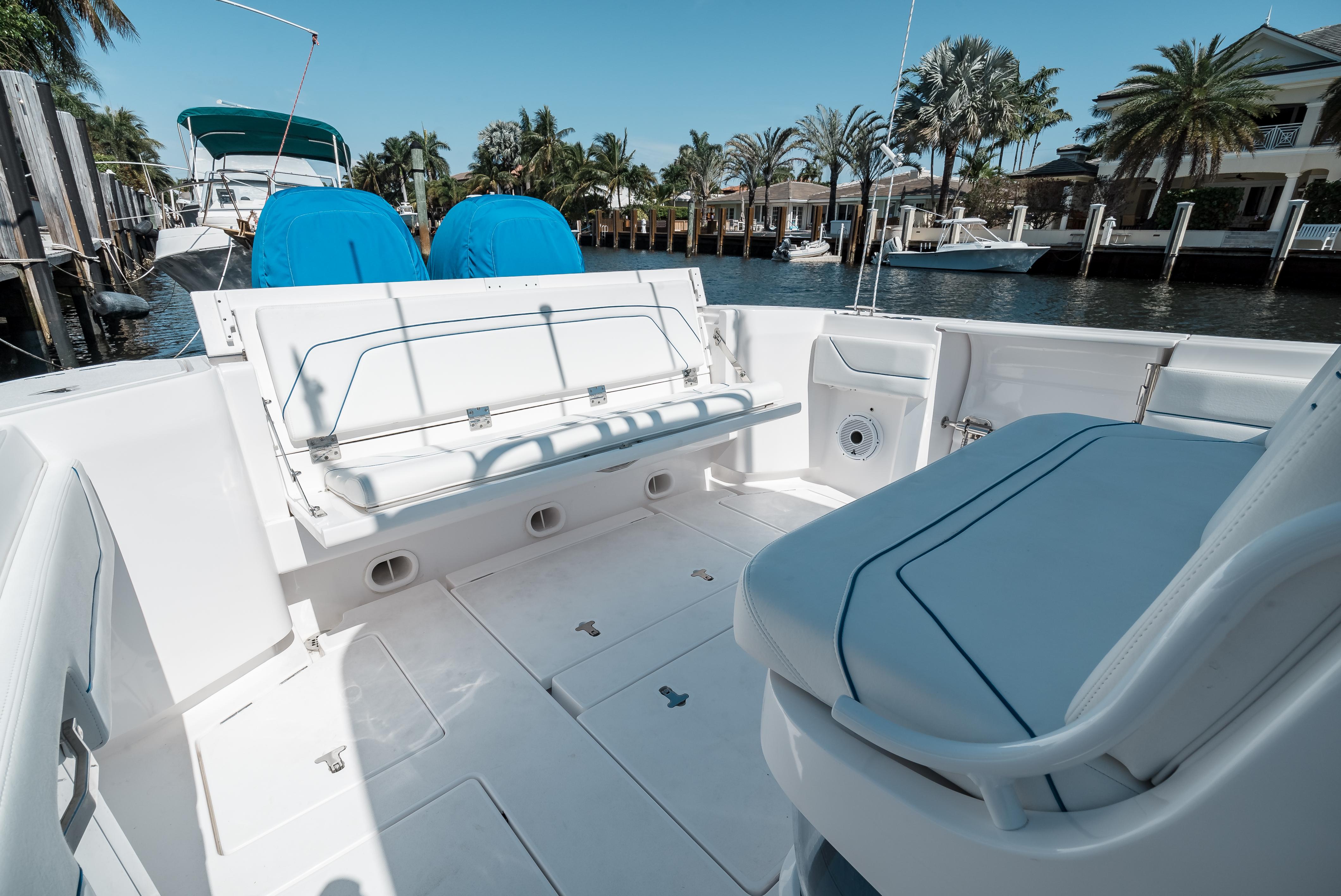 35 Intrepid 2021 Fort Lauderdale, Florida Sold on 2022-06-10 by Denison ...