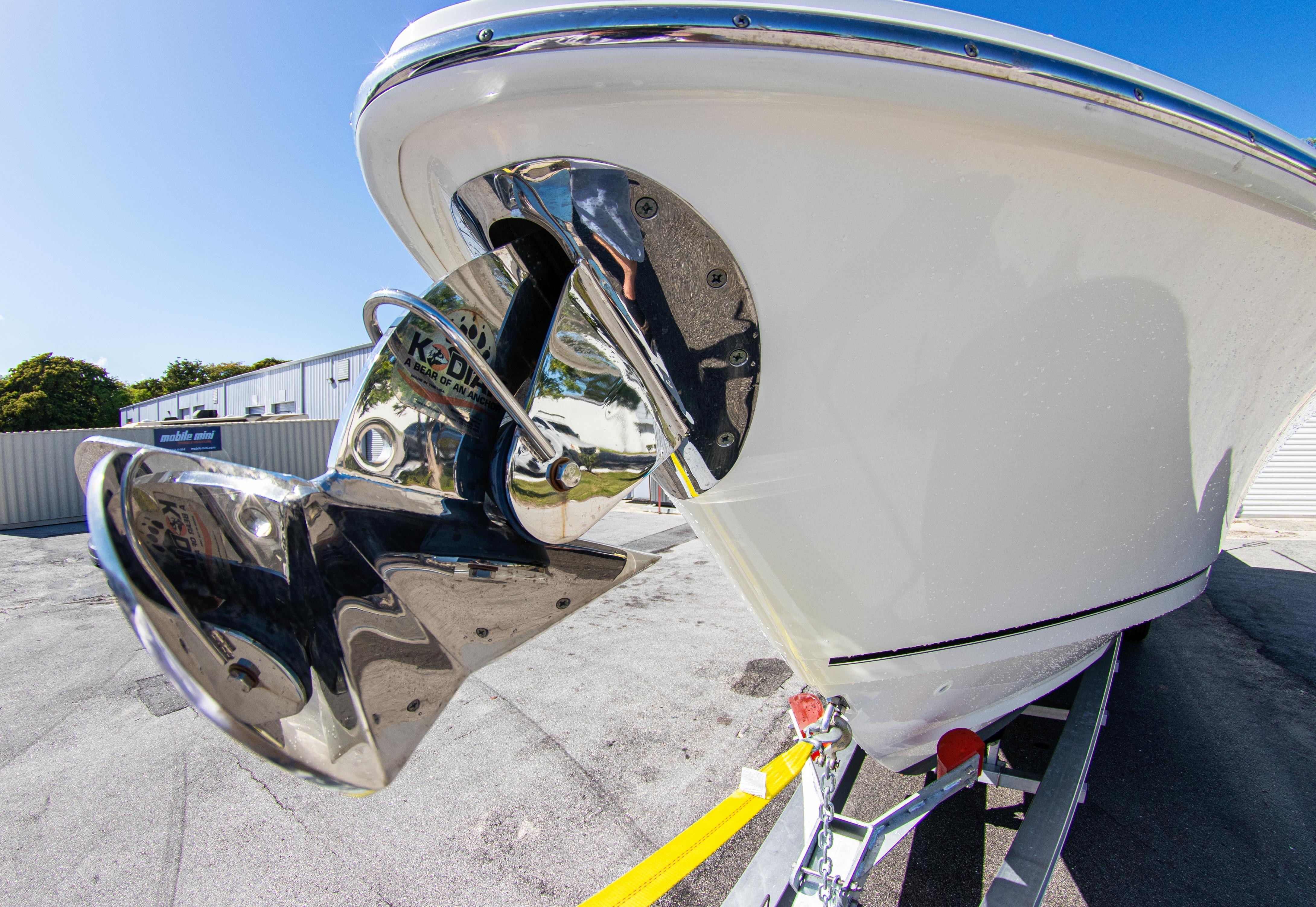 35 Boston Whaler 2014 SCUPPERS West Palm Beach, Florida Sold on 2022-04 ...