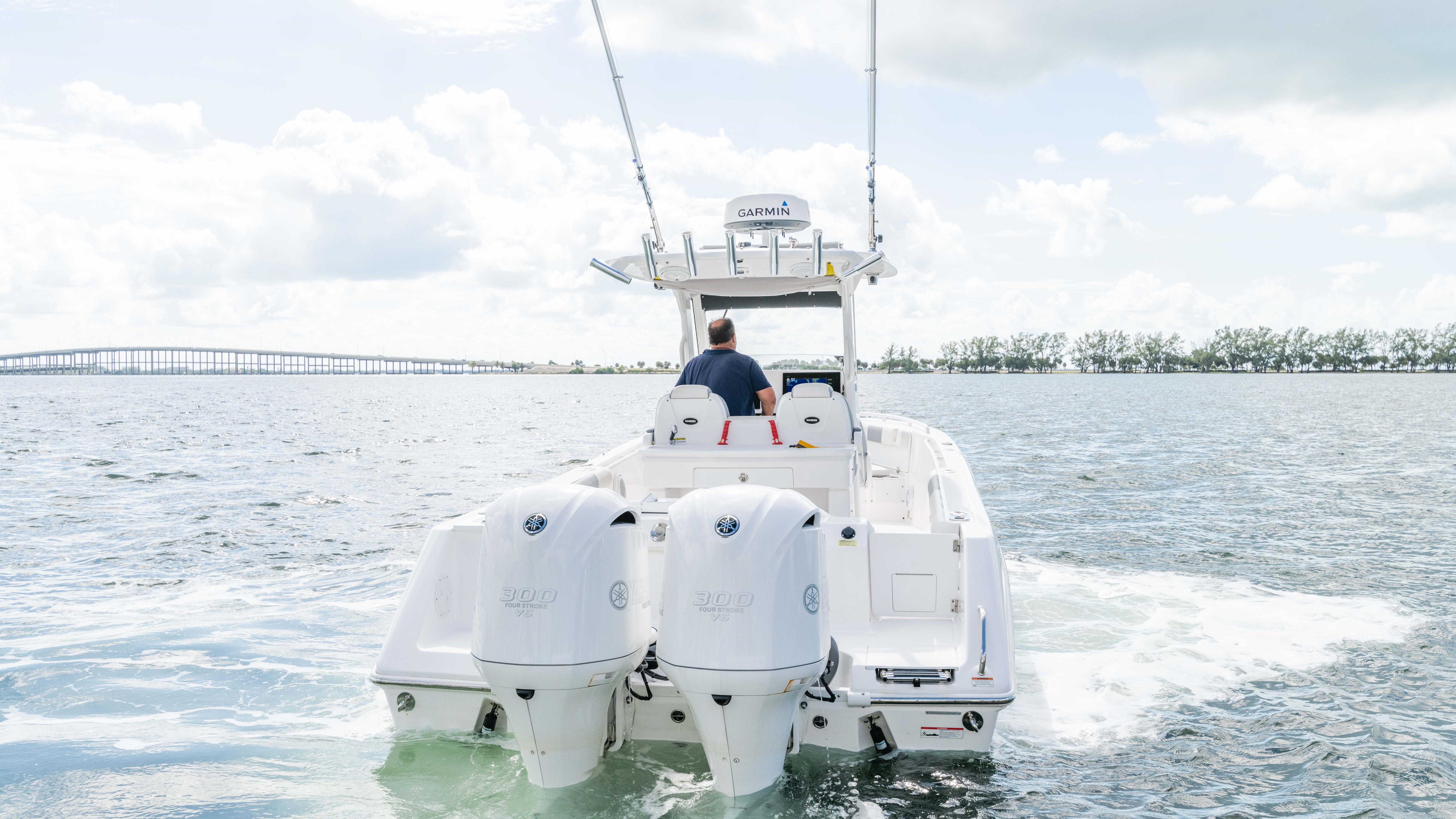 29 Everglades 2018 Roquena Miami, Florida Sold on 2020-01-18 by Denison ...