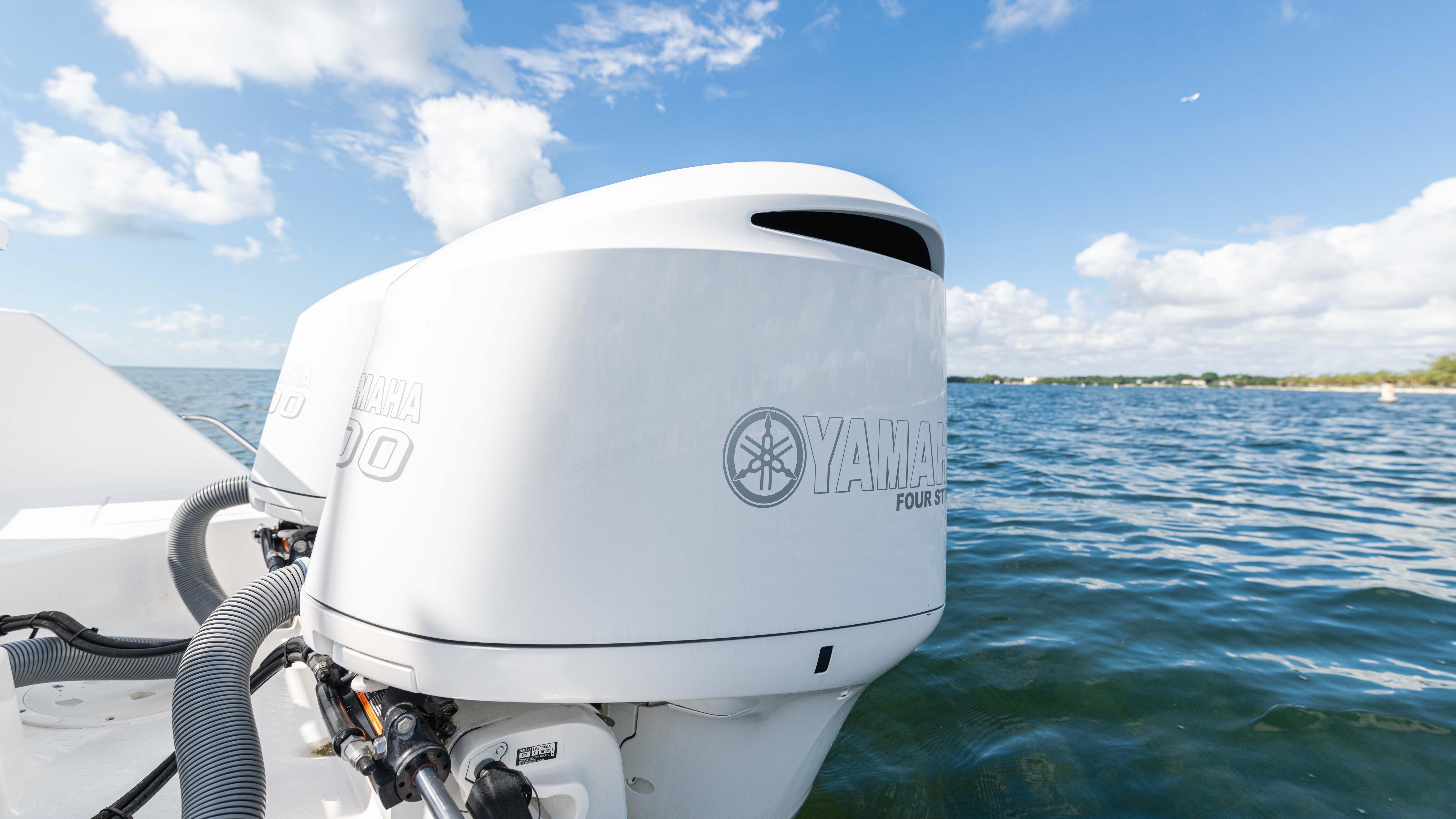 29 Everglades 2018 Roquena Miami, Florida Sold on 2020-01-18 by Denison ...