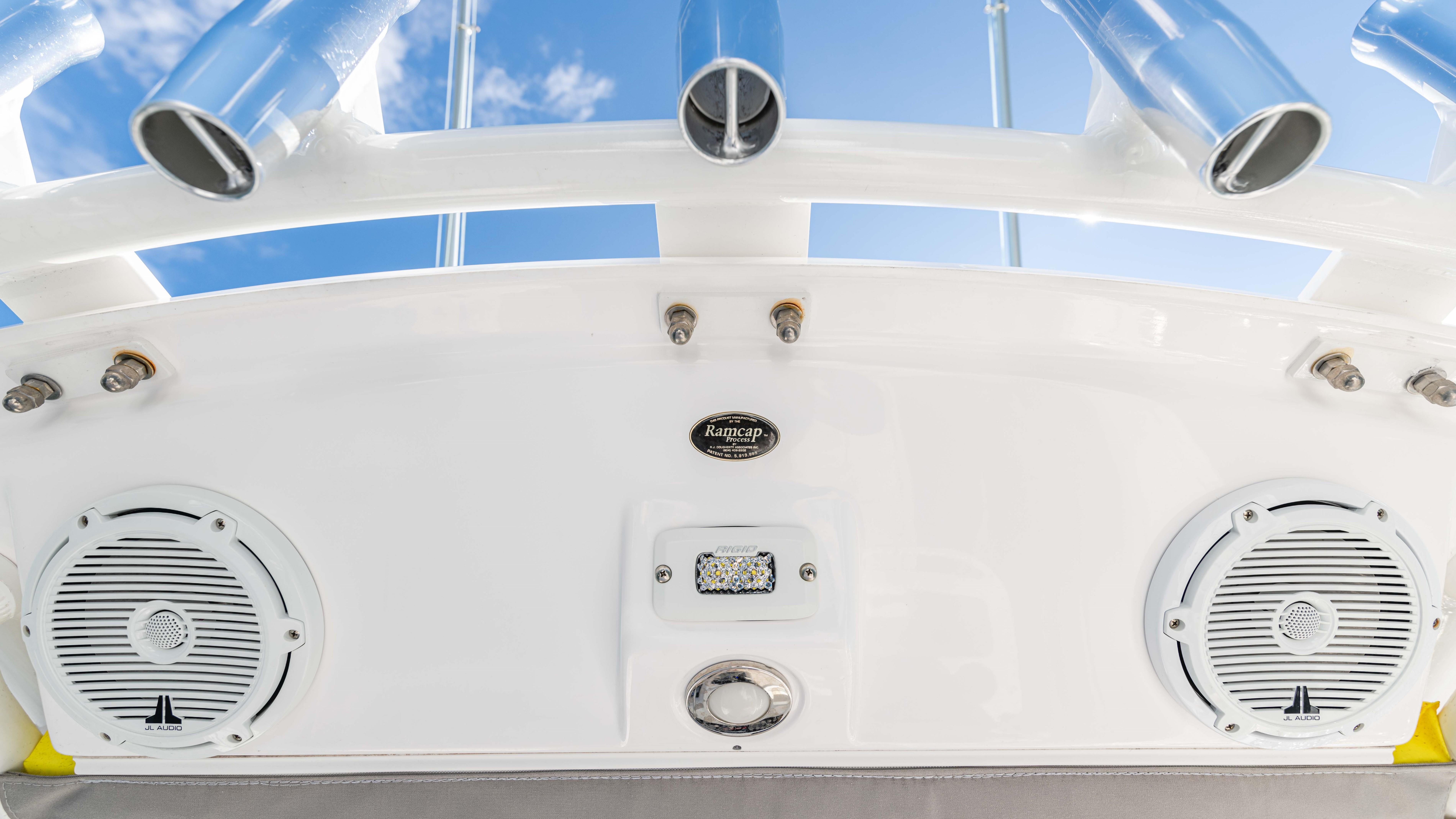 29 Everglades 2018 Roquena Miami, Florida Sold on 2020-01-18 by Denison ...