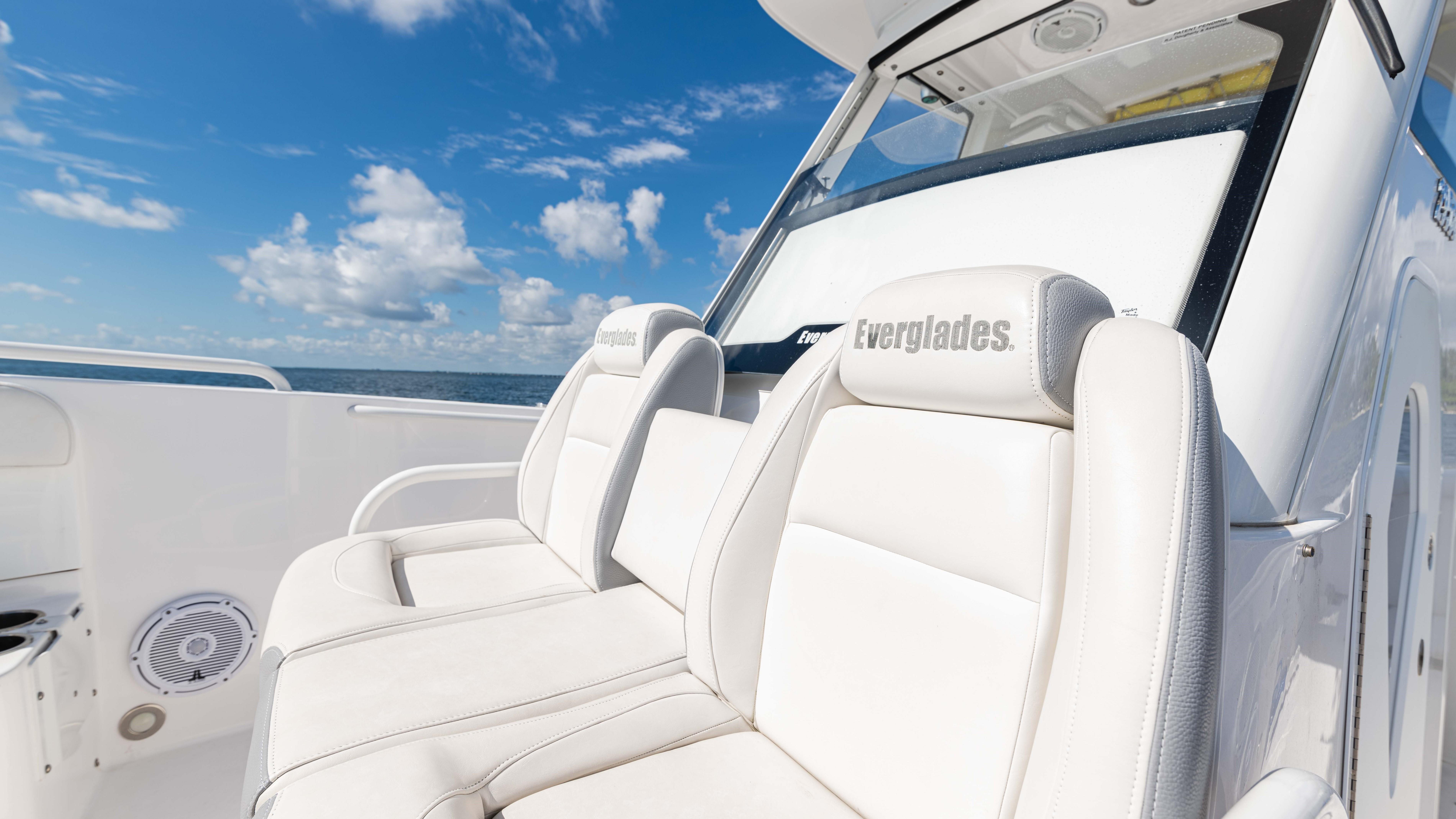 29 Everglades 2018 Roquena Miami, Florida Sold on 2020-01-18 by Denison ...