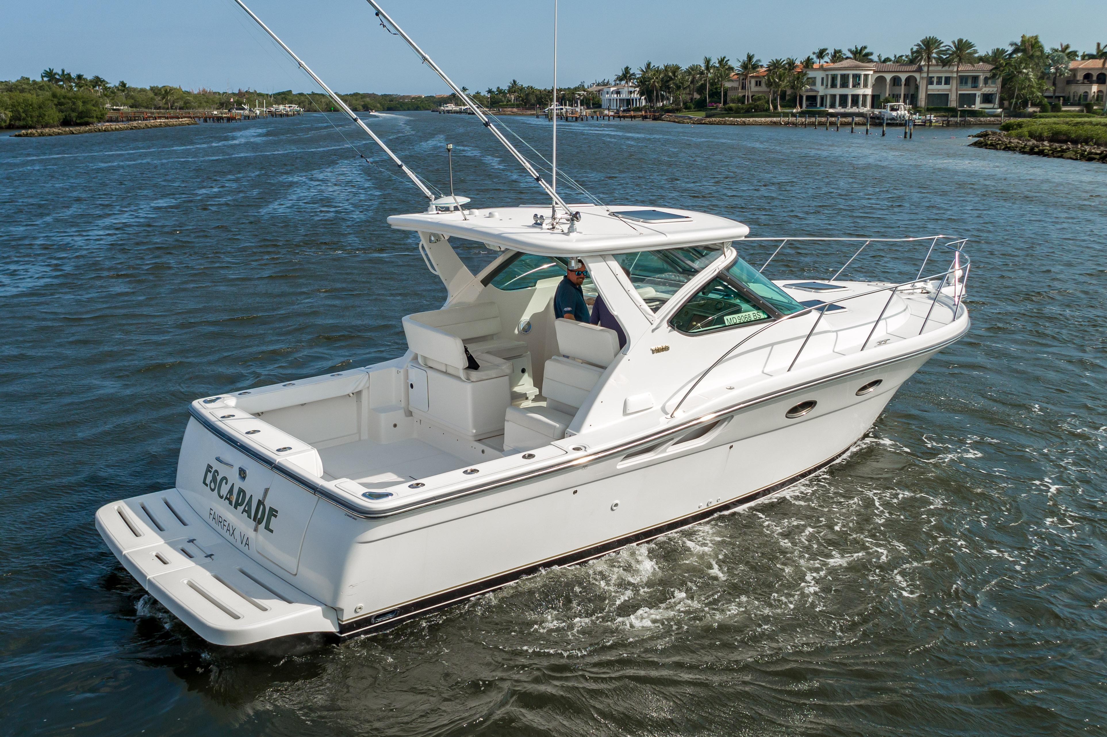 32 Tiara 2004 Escapade Palm Beach Gardens, Florida