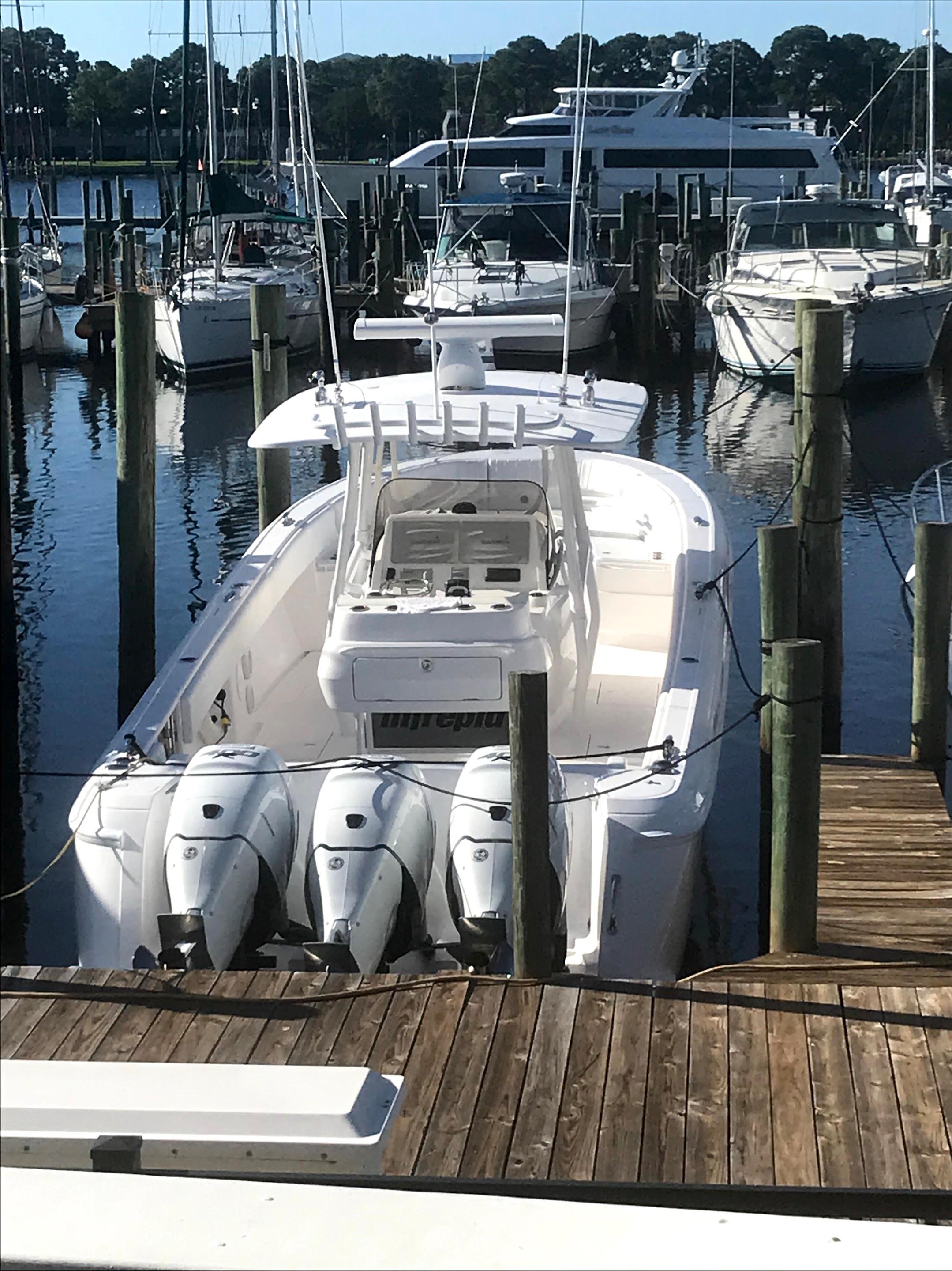 40 Intrepid 2019 Fort Lauderdale, Florida