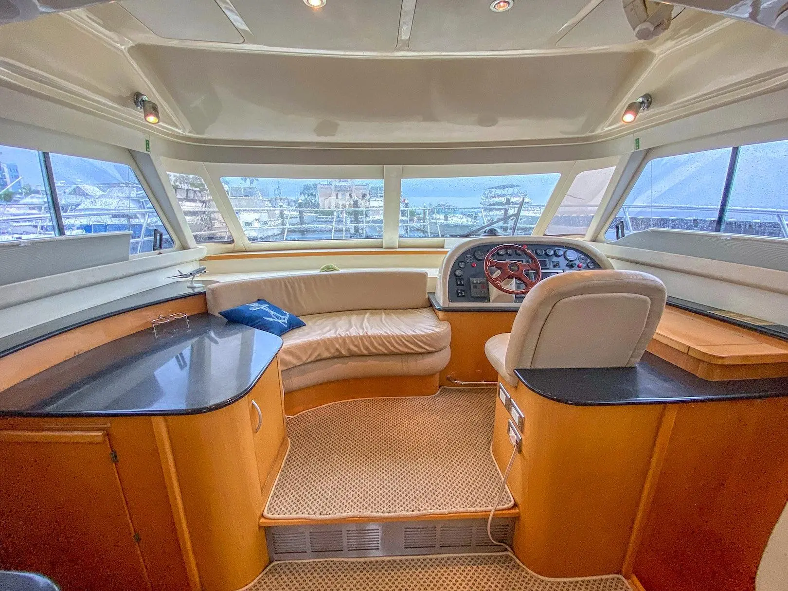 46 Leopard 2004 Nauti Cat Bradenton, Florida