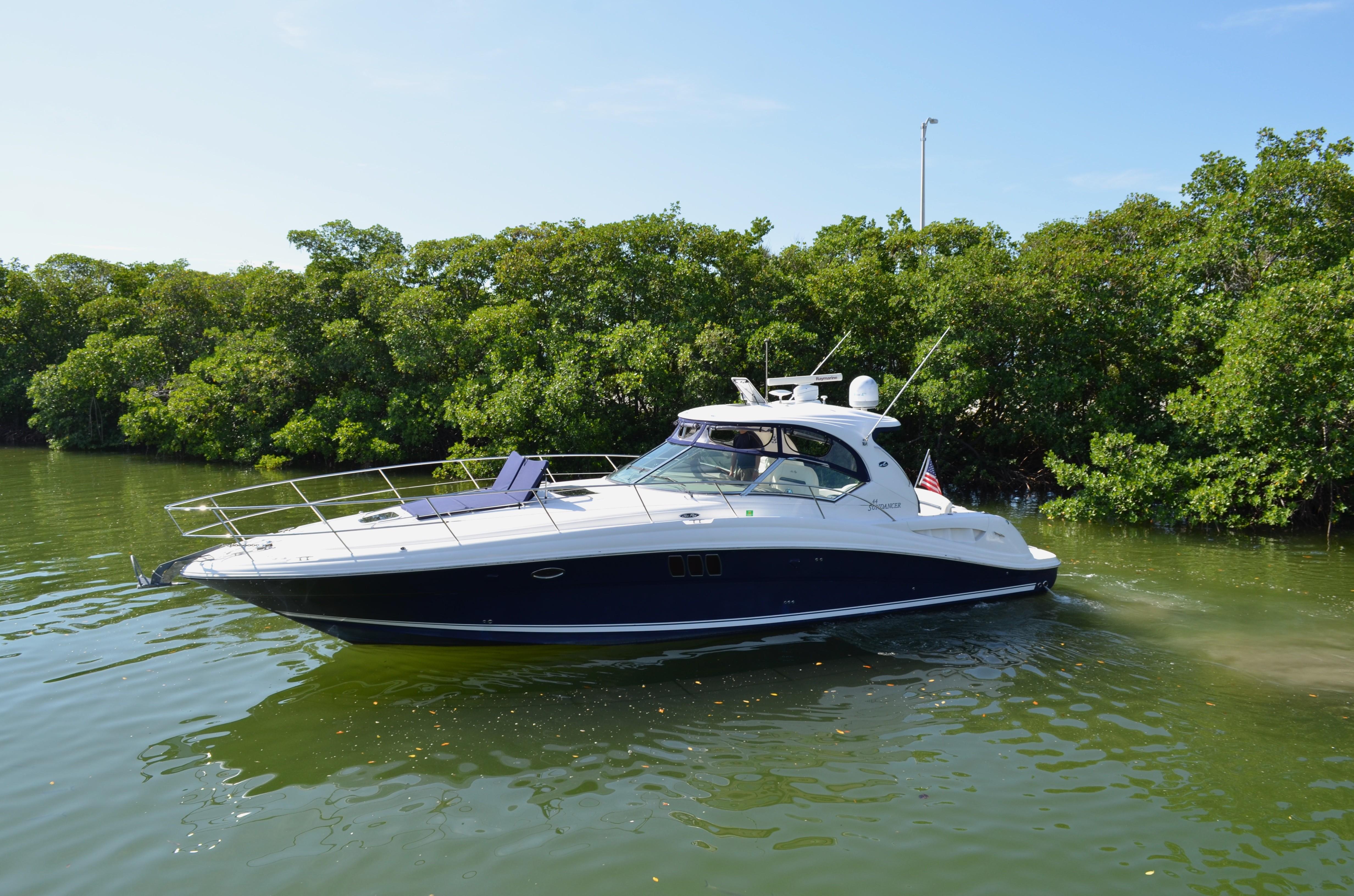 44 Sea Ray 2006 Miami, Florida Sold on 2020-01-31 by Denison Yacht Sales
