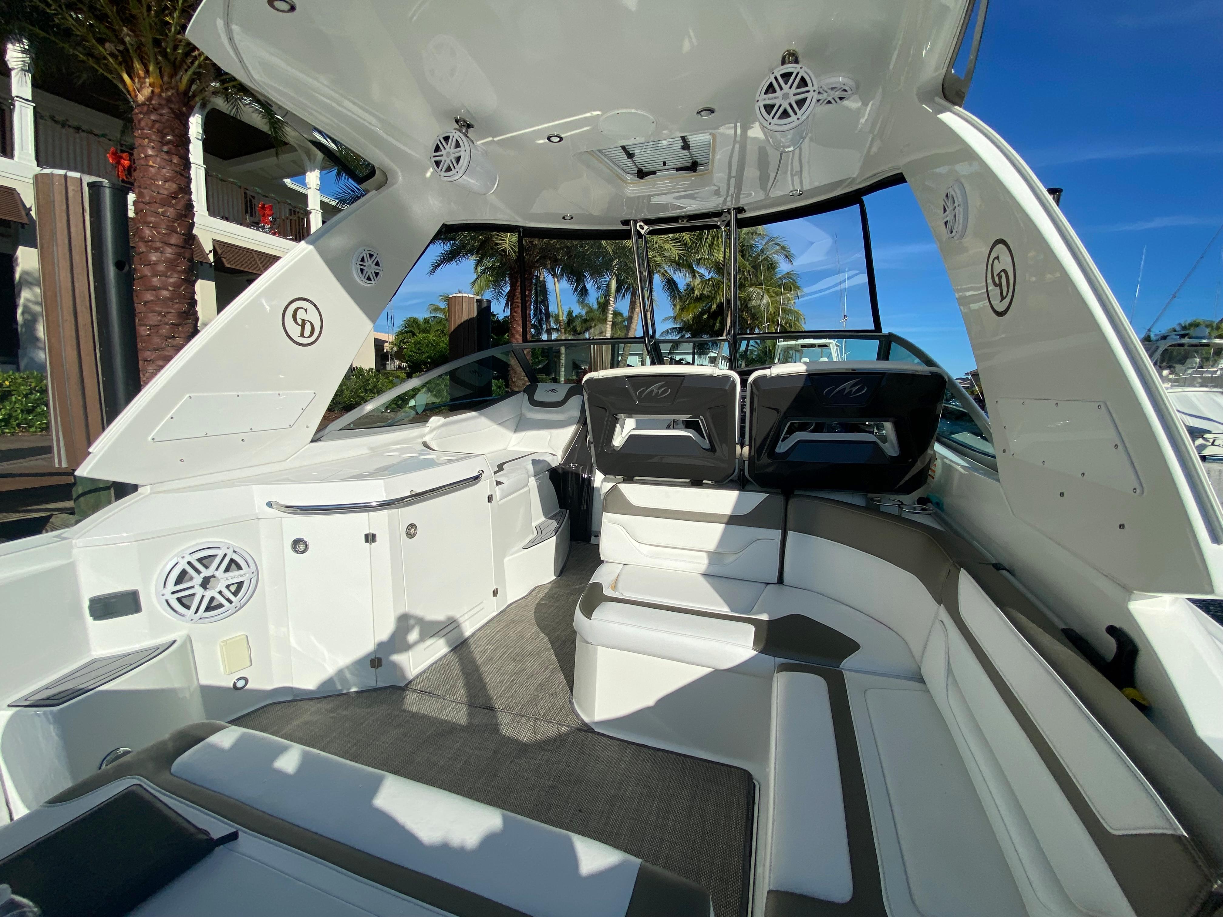35 Monterey 2019 XE Forever Fort Lauderdale, Florida Sold on 2022-03-10 ...