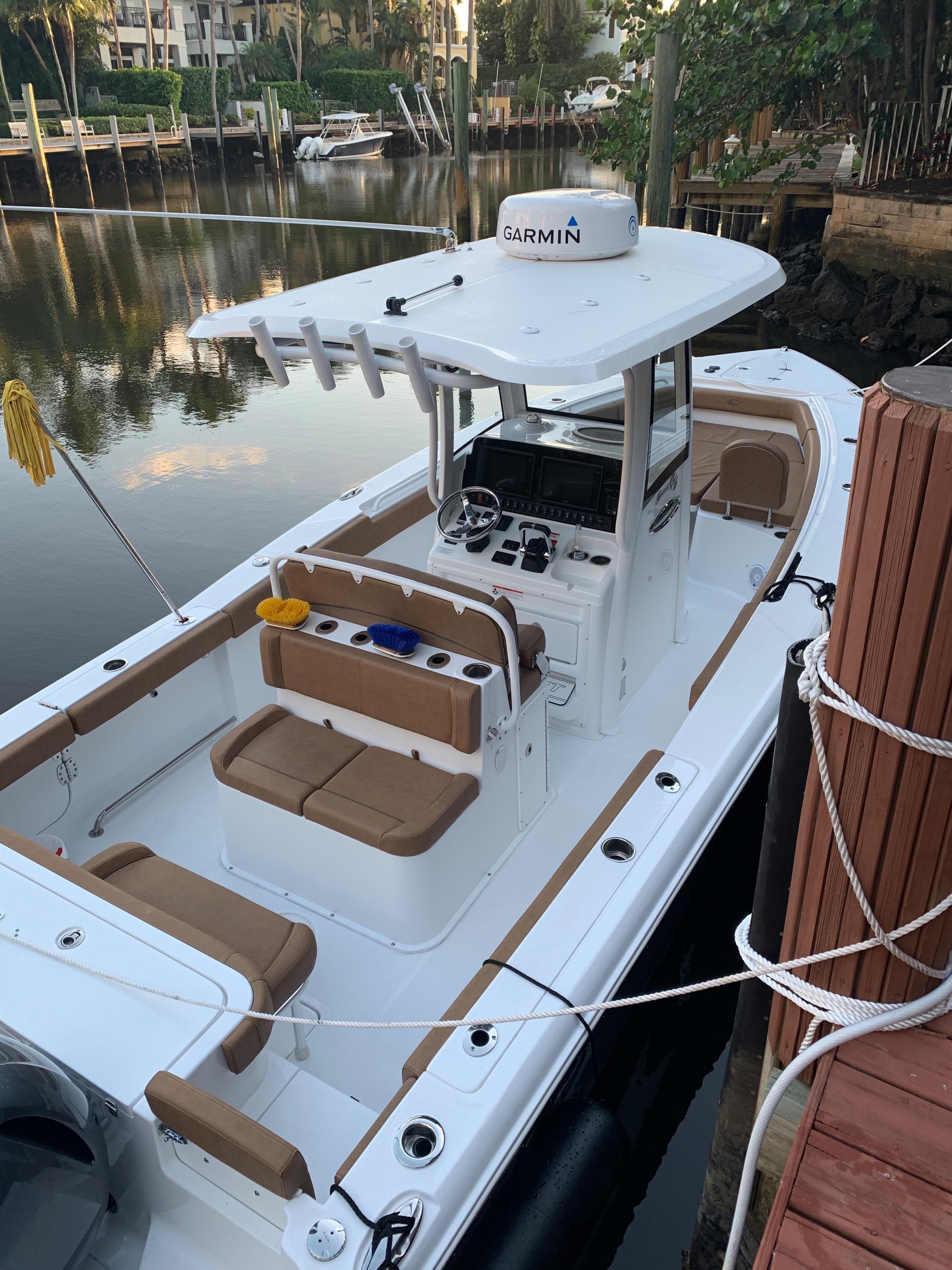 27 Sea Hunt 2020 Old Saybrook, Connecticut Sold on 2022-03-08 by ...