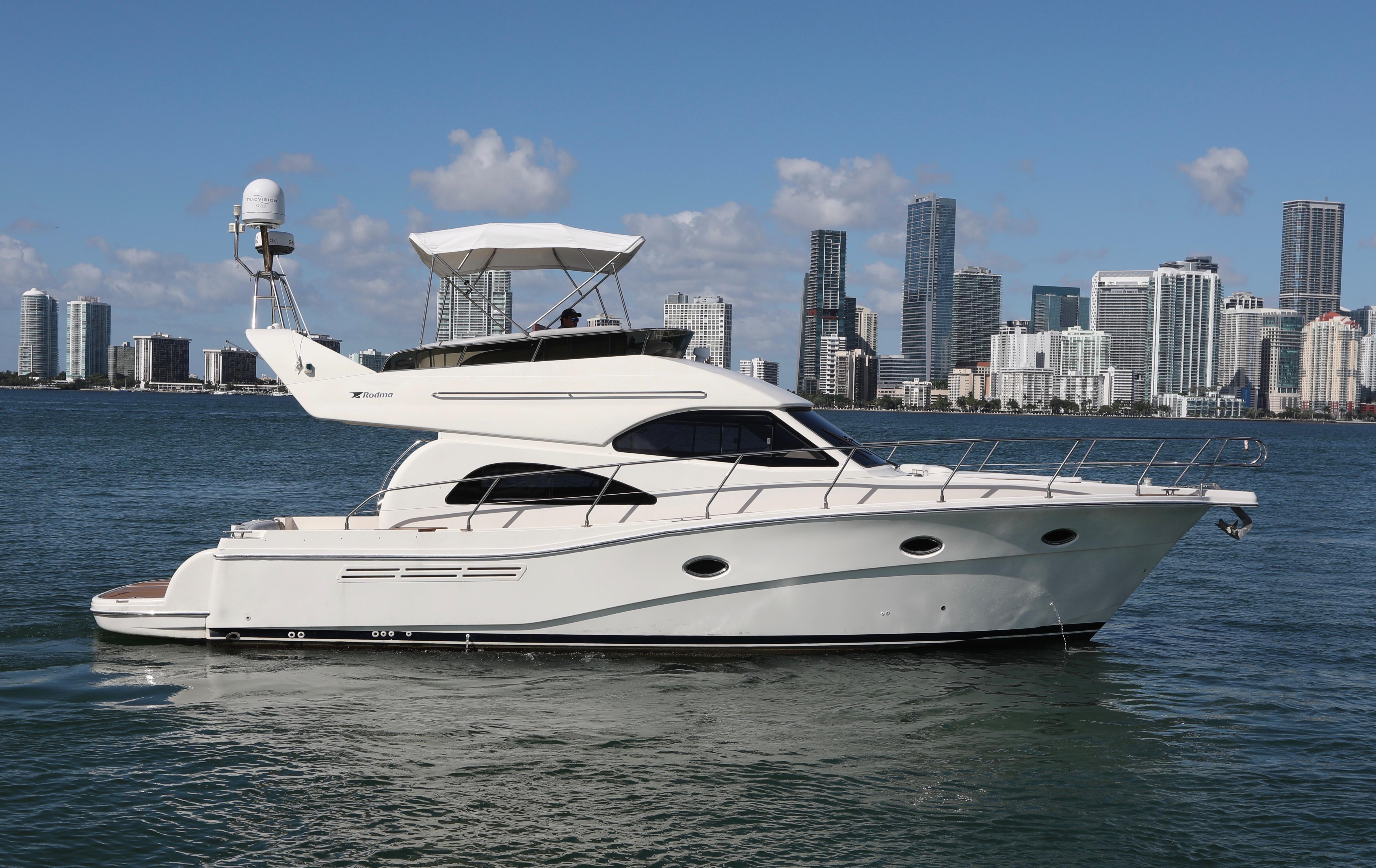 41 Rodman 2004 La Meli Miami Beach, Florida Sold on 2021-03-15 by ...