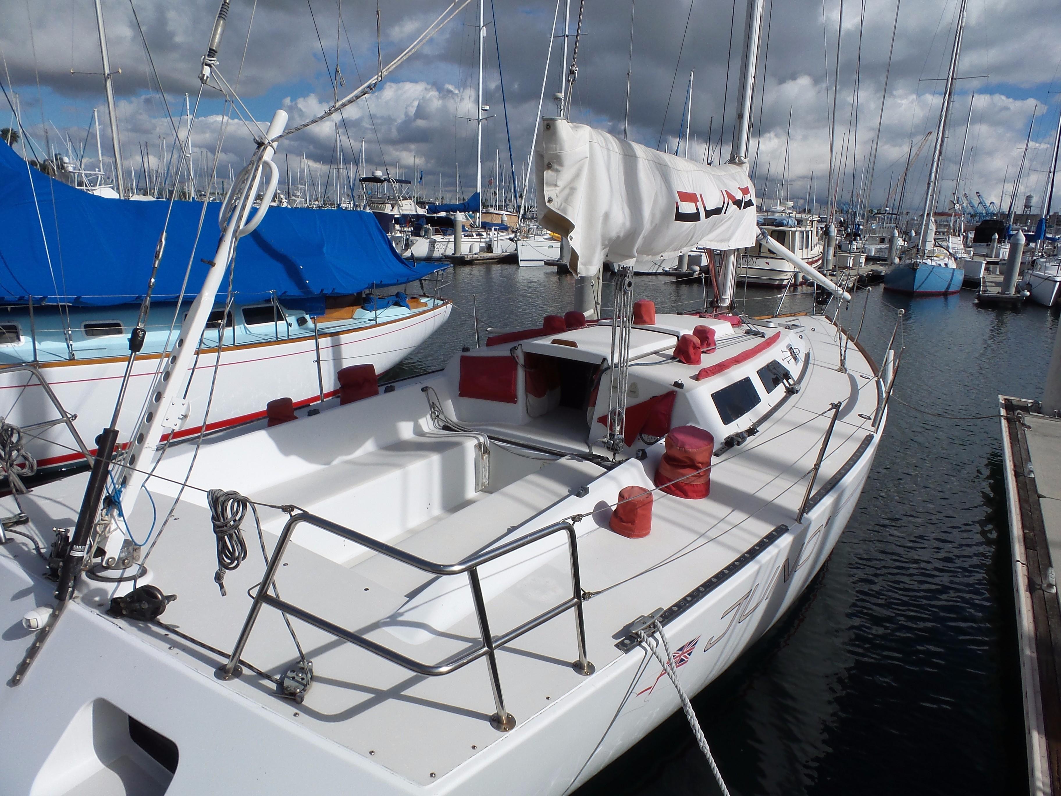 37 Express 1984 Juno San Pedro, California Sold on 2018-03-16 by ...