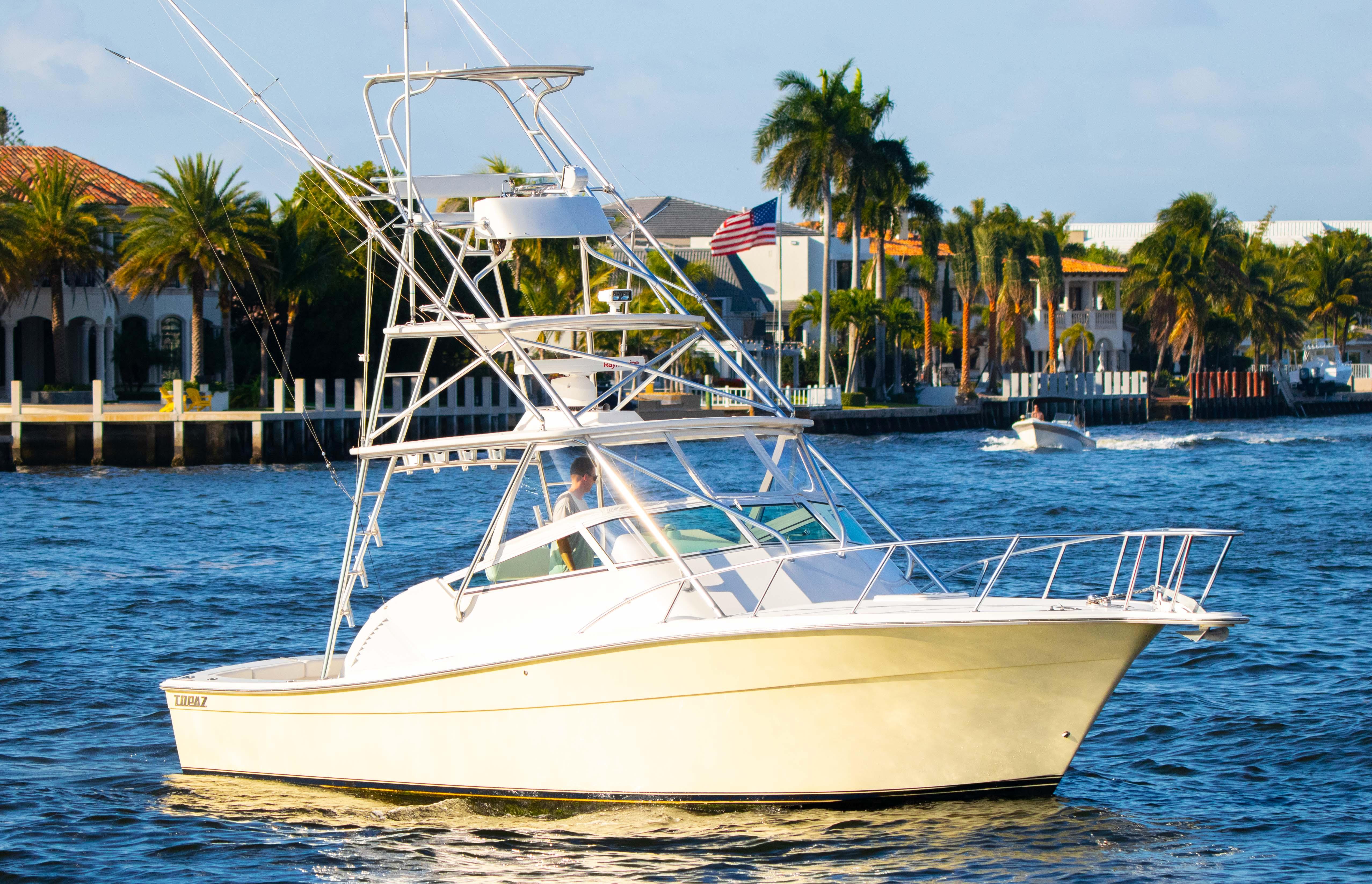 33 Topaz 2007 Rose Grey Fort Lauderdale, Florida Sold on 2022-08-18 by ...
