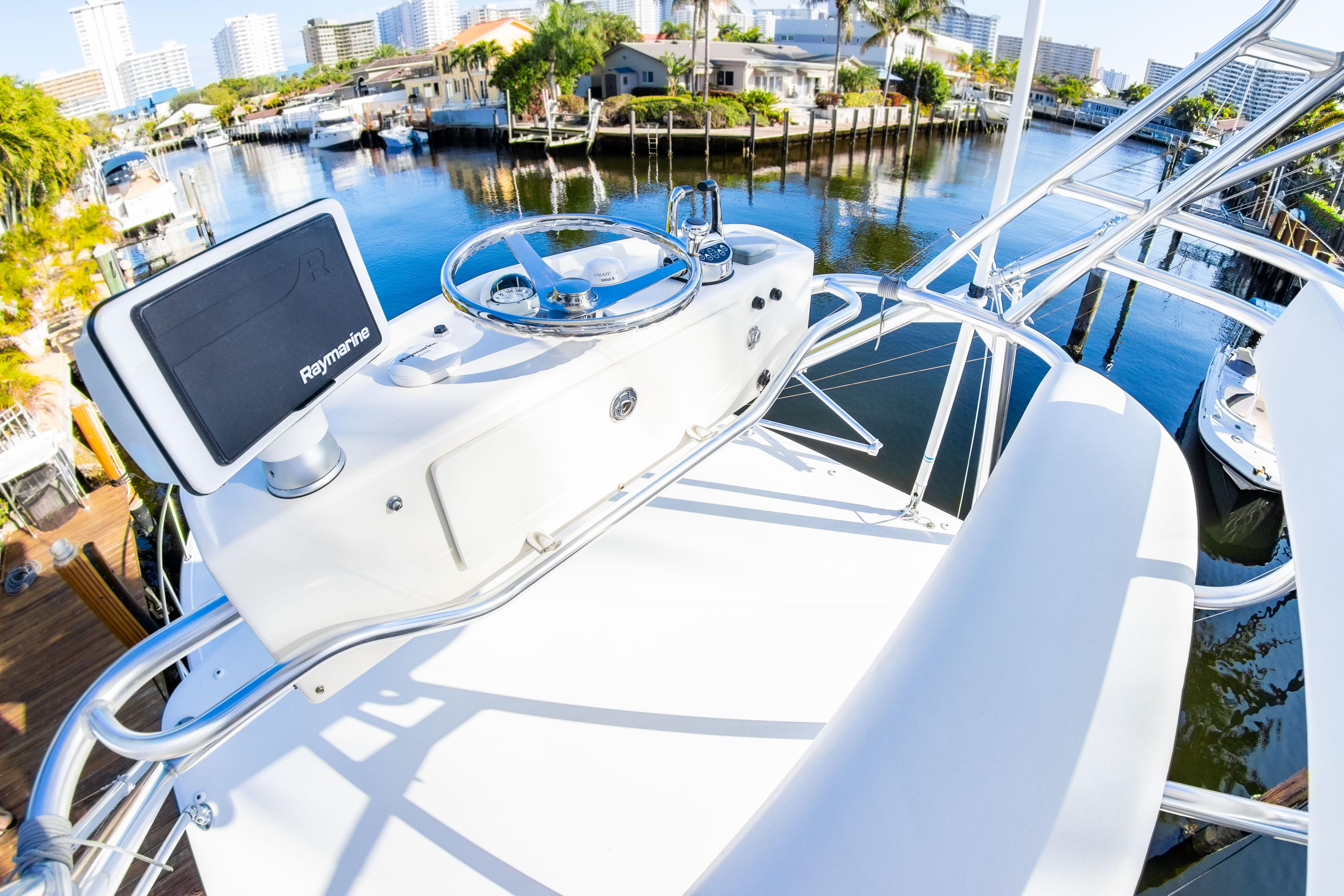 33 Topaz 2007 Rose Grey Fort Lauderdale, Florida Sold on 2022-08-18 by ...