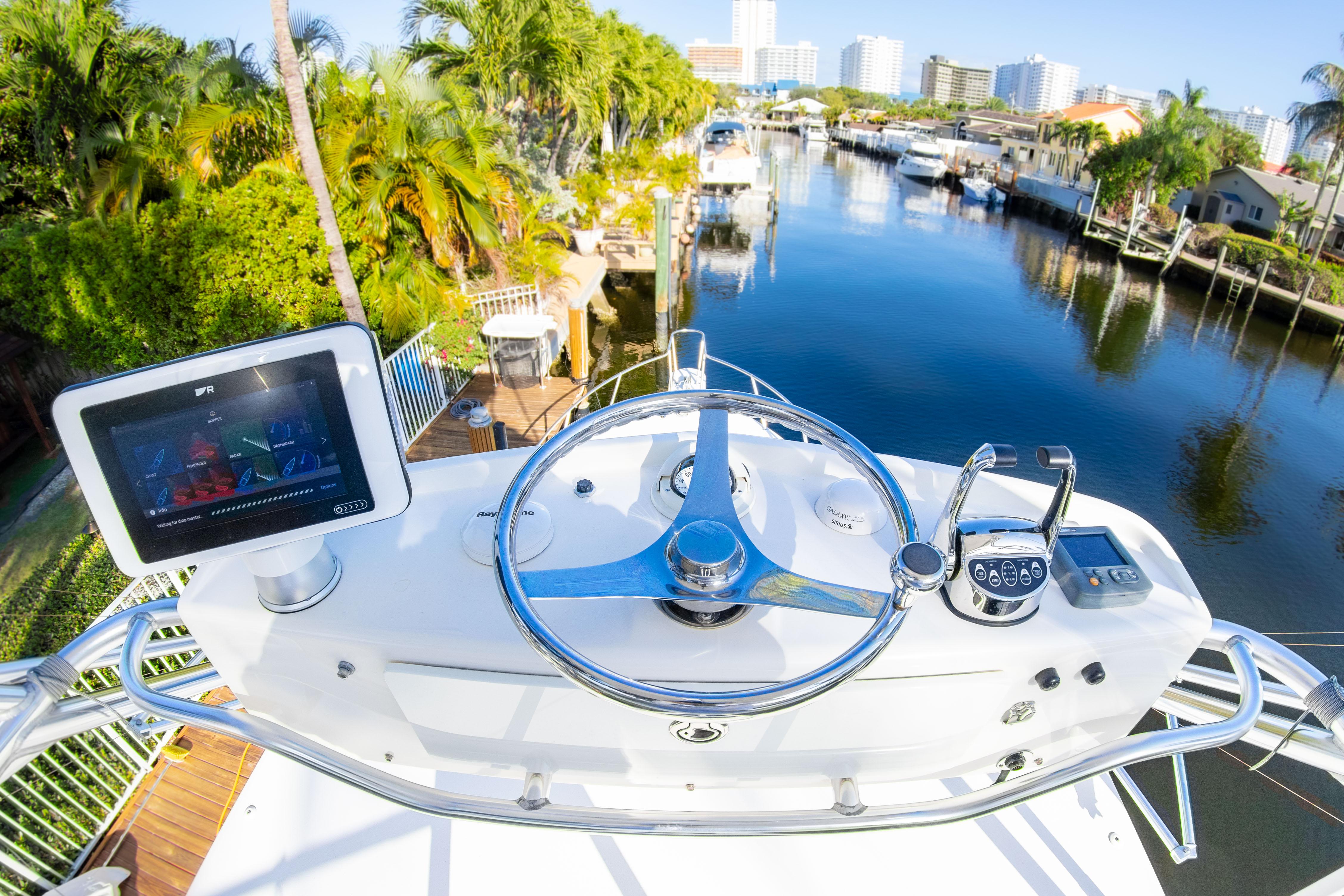 33 Topaz 2007 Rose Grey Fort Lauderdale, Florida Sold on 2022-08-18 by ...