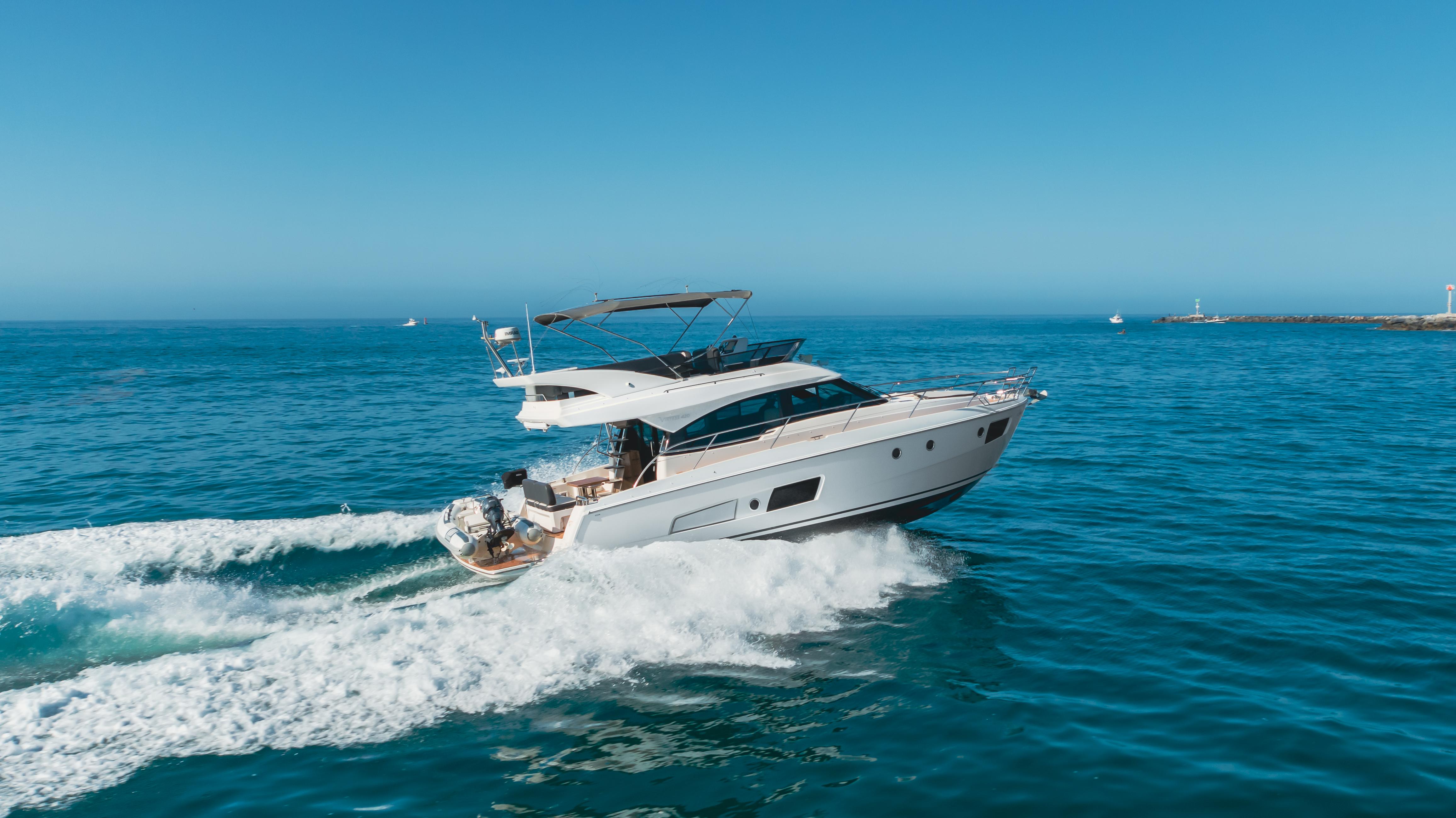 42 Bavaria 2019 YOLO Long Beach, California