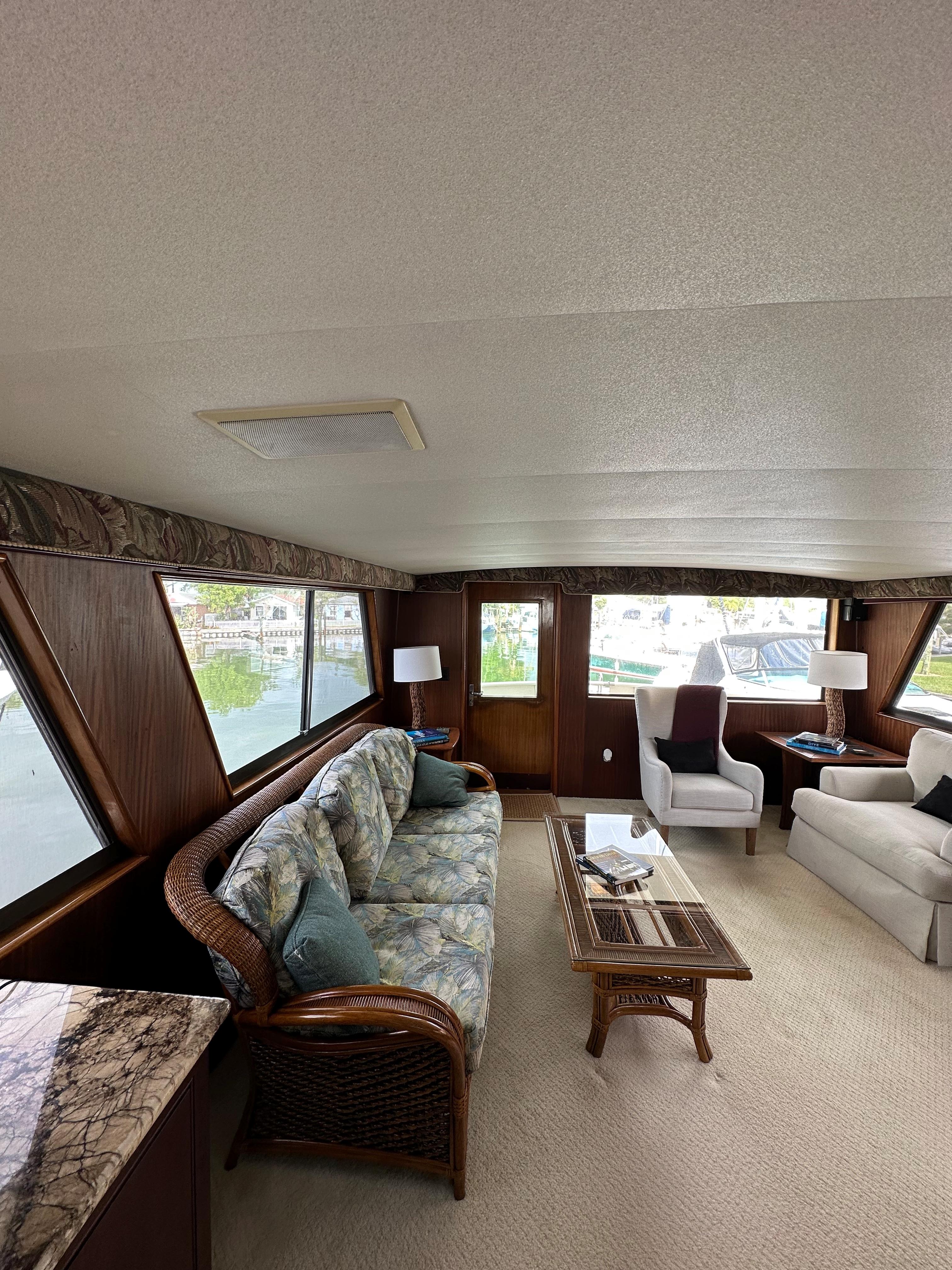 63 Hatteras 1986 HOOSIER DADDY Madeira Beach, Florida