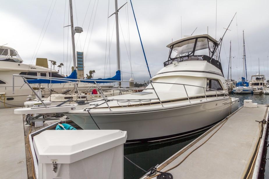 37 Bertram 1988 Sultana Long Beach, California Sold on 2020-01-24 by ...