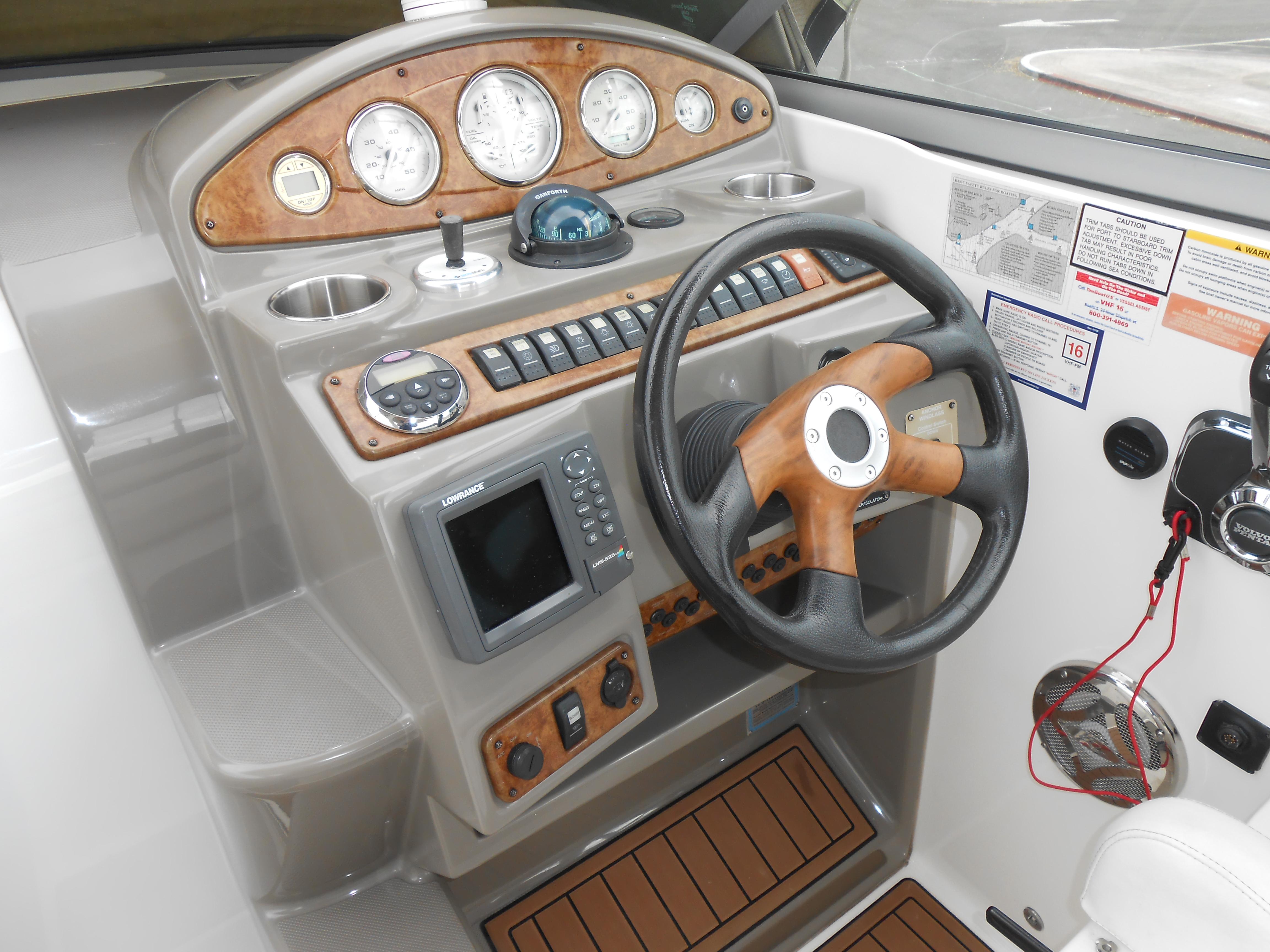 28 Rinker 2008 Keeping It Reel Long Beach, California Sold on 2022-02 ...