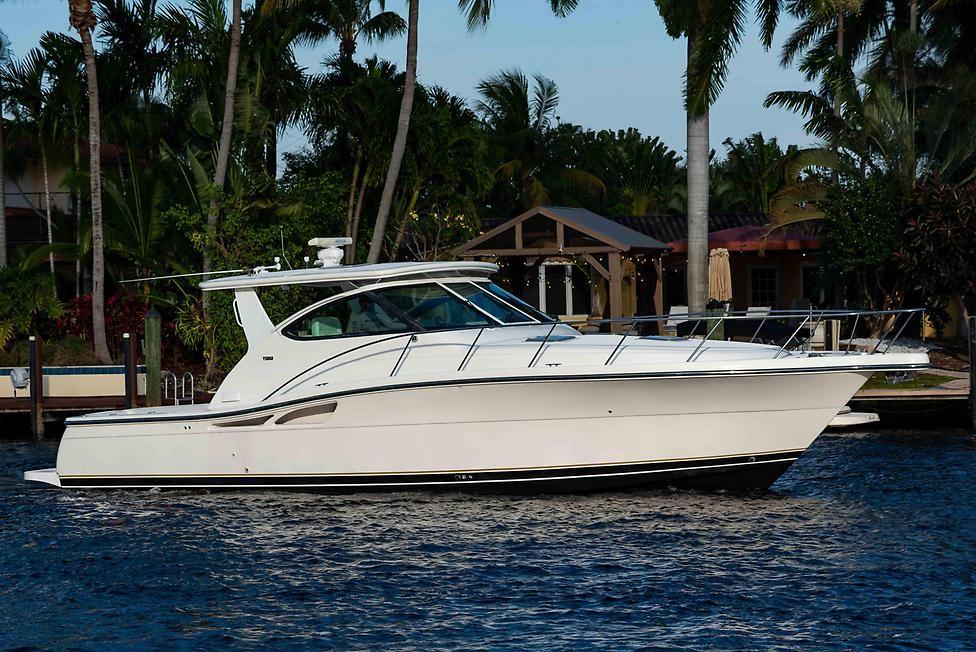 42 Tiara 2003 Fort Lauderdale, Florida Sold on 2020-04-13 by Denison ...