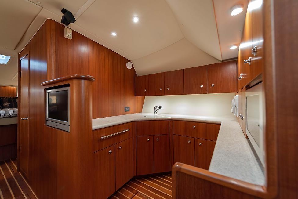 42 Tiara 2003 Fort Lauderdale, Florida Sold on 2020-04-13 by Denison ...