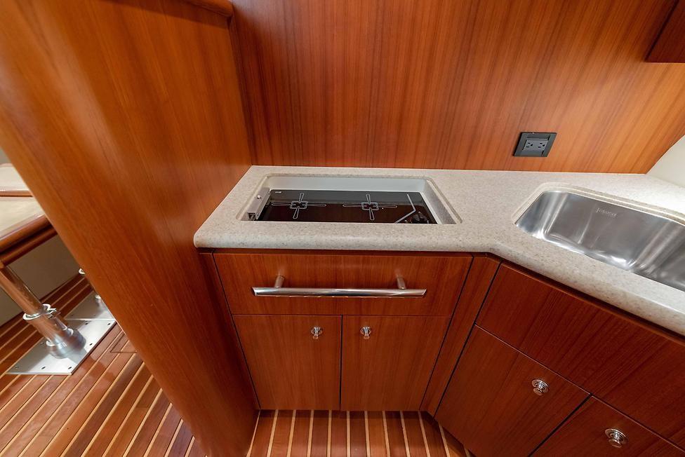 42 Tiara 2003 Fort Lauderdale, Florida Sold on 2020-04-13 by Denison ...