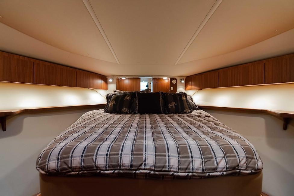 42 Tiara 2003 Fort Lauderdale, Florida Sold on 2020-04-13 by Denison ...