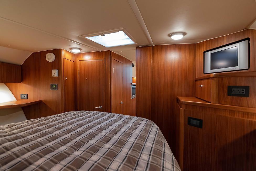 42 Tiara 2003 Fort Lauderdale, Florida Sold on 2020-04-13 by Denison ...