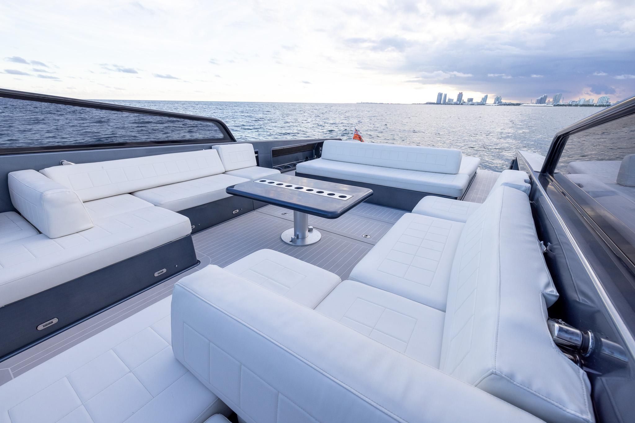 55 Vandutch 2015 VONGOLE Miami, Florida