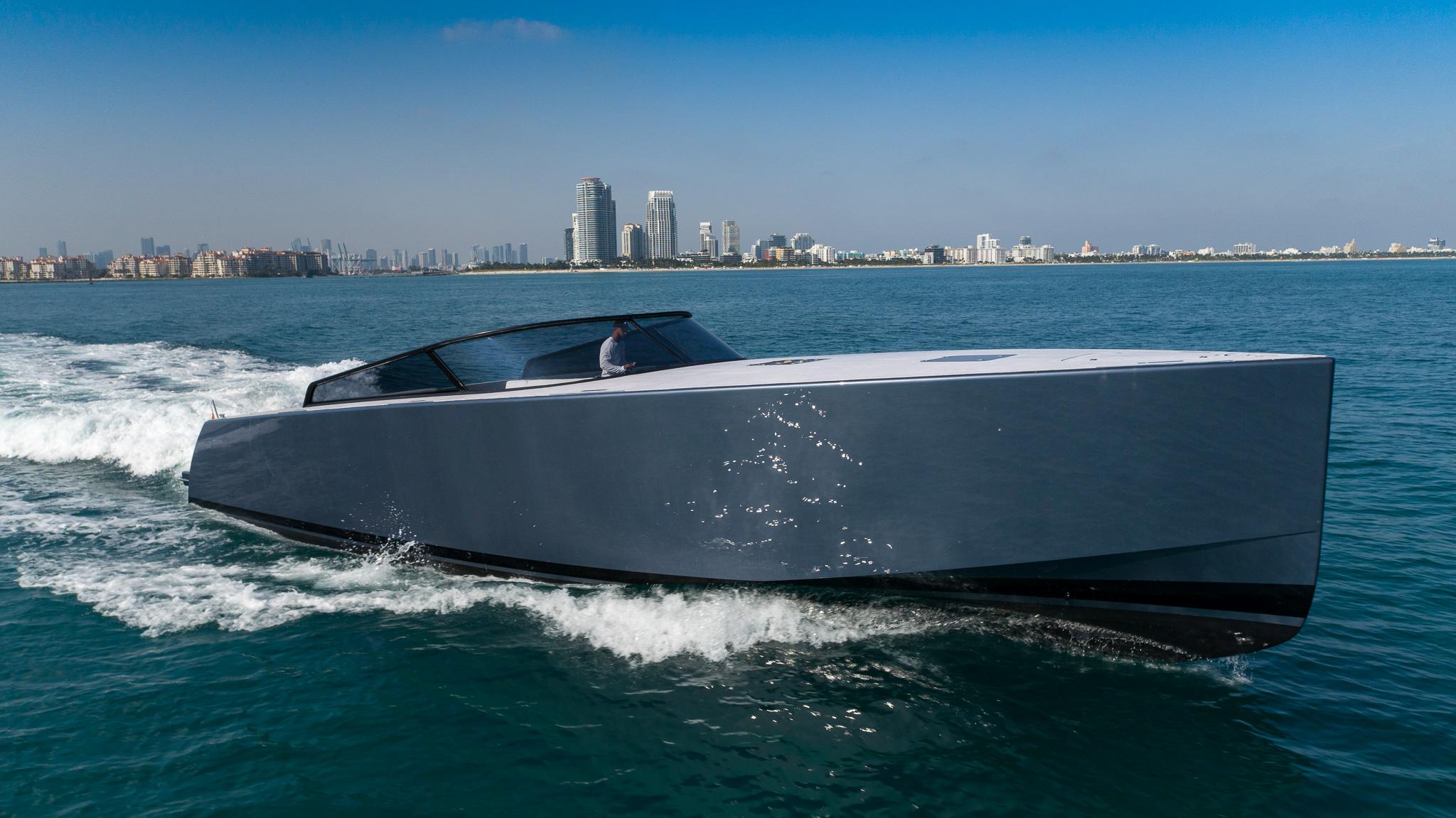 55 Vandutch 2015 VONGOLE Miami, Florida