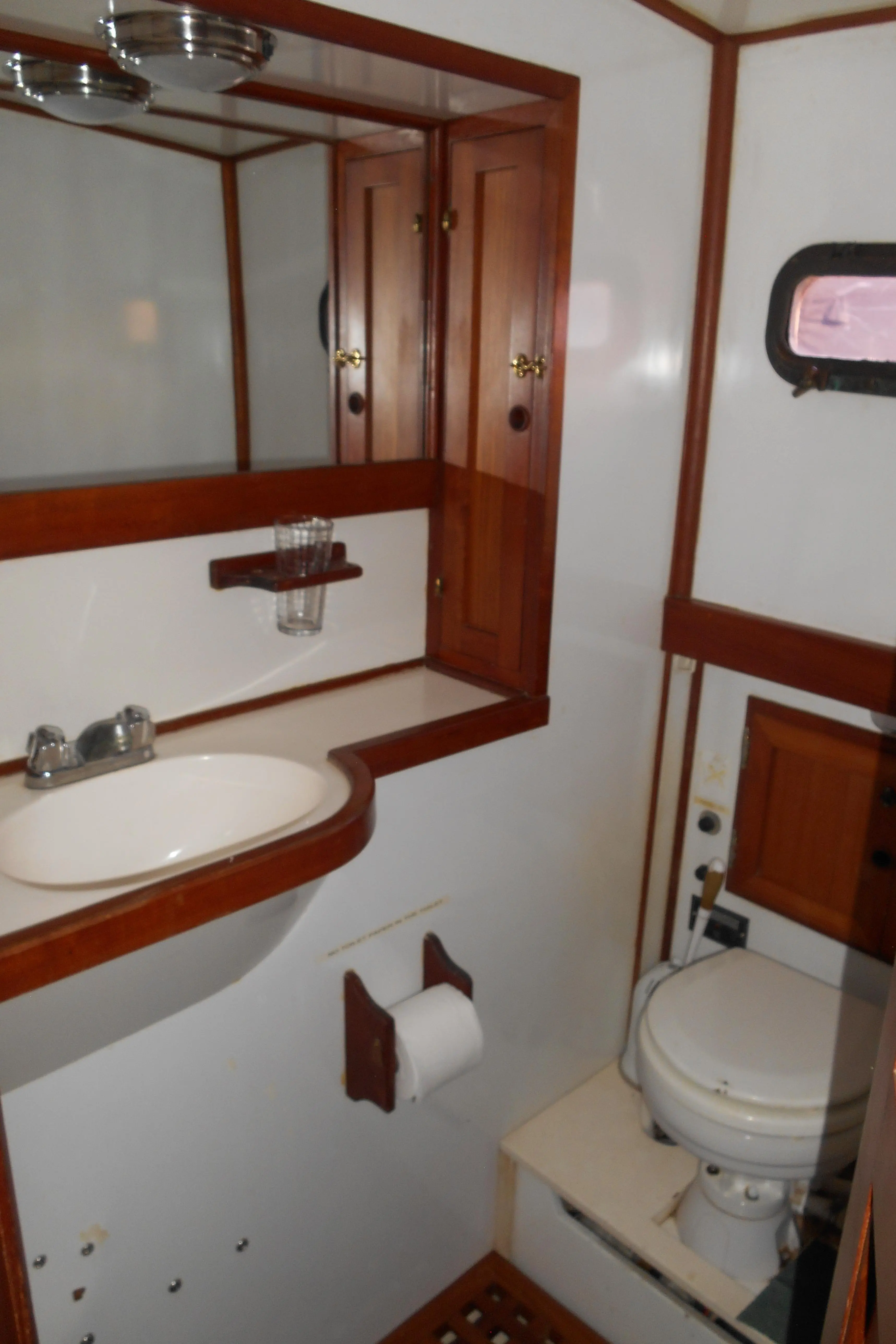 34 Chb 1978 Ahoy Vey Long Beach, California Sold on 2021-07-27 by ...