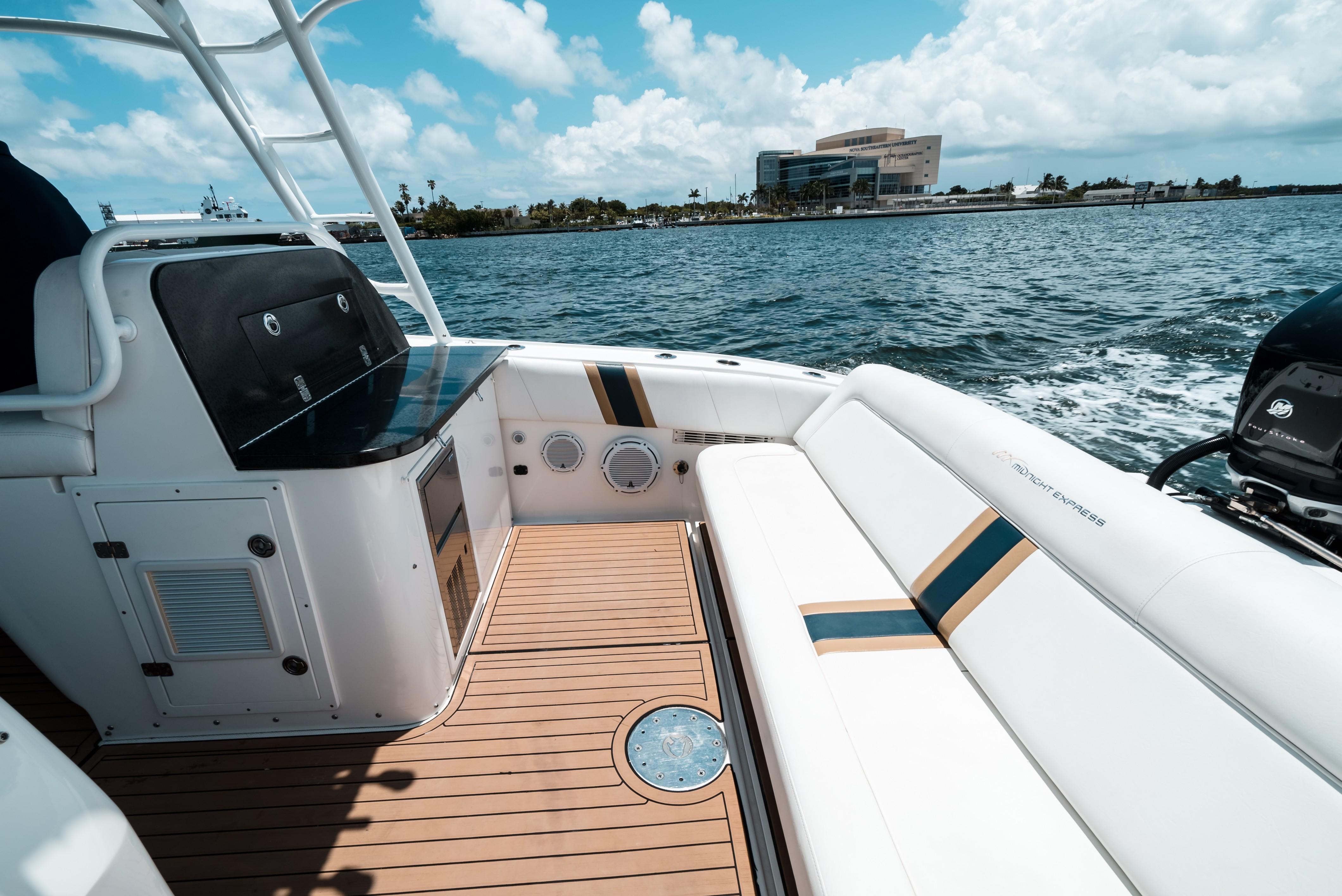 37 Midnight Express 2007 Fort Lauderdale, Florida Sold on 2019-05-13 by ...