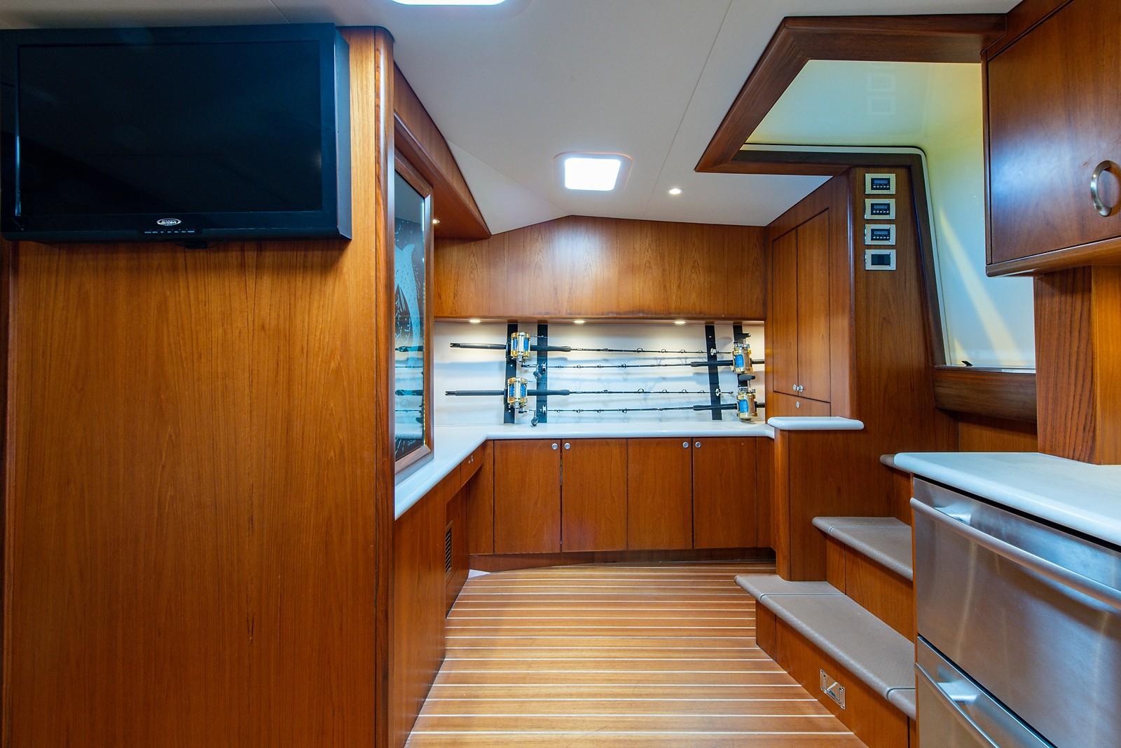 44 Cabo 2014 Fort Lauderdale, Florida Sold on 2020-01-31 by Denison ...