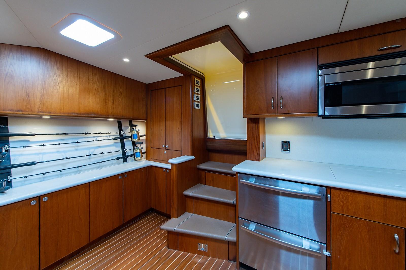 44 Cabo 2014 Fort Lauderdale, Florida Sold on 2020-01-31 by Denison ...