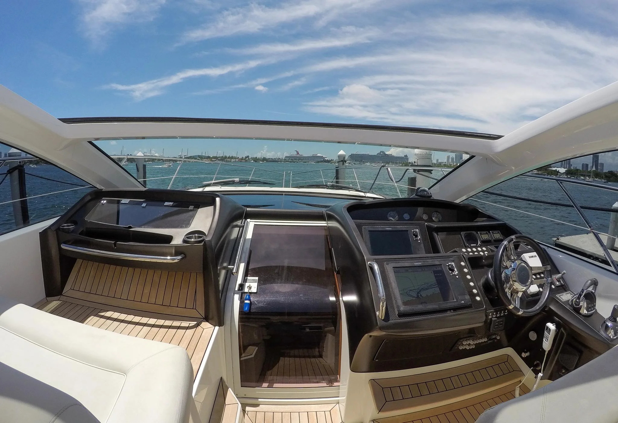 51 Sunseeker 2014 OUT OF HAND Miami Beach, Florida Sold on 2023-03-14 ...